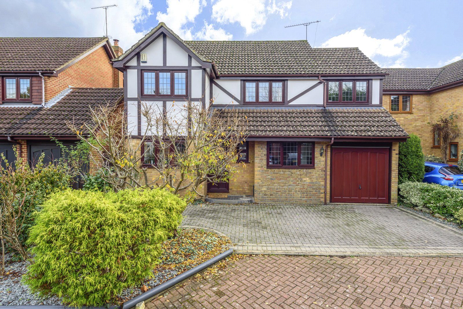 5 bed detached house for sale in The Paddocks, New Haw KT15 - Zoopla
