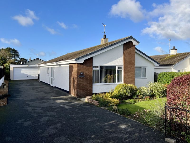 3 bed detached bungalow for sale in Bryn Moryd, Valley, Holyhead LL65 ...
