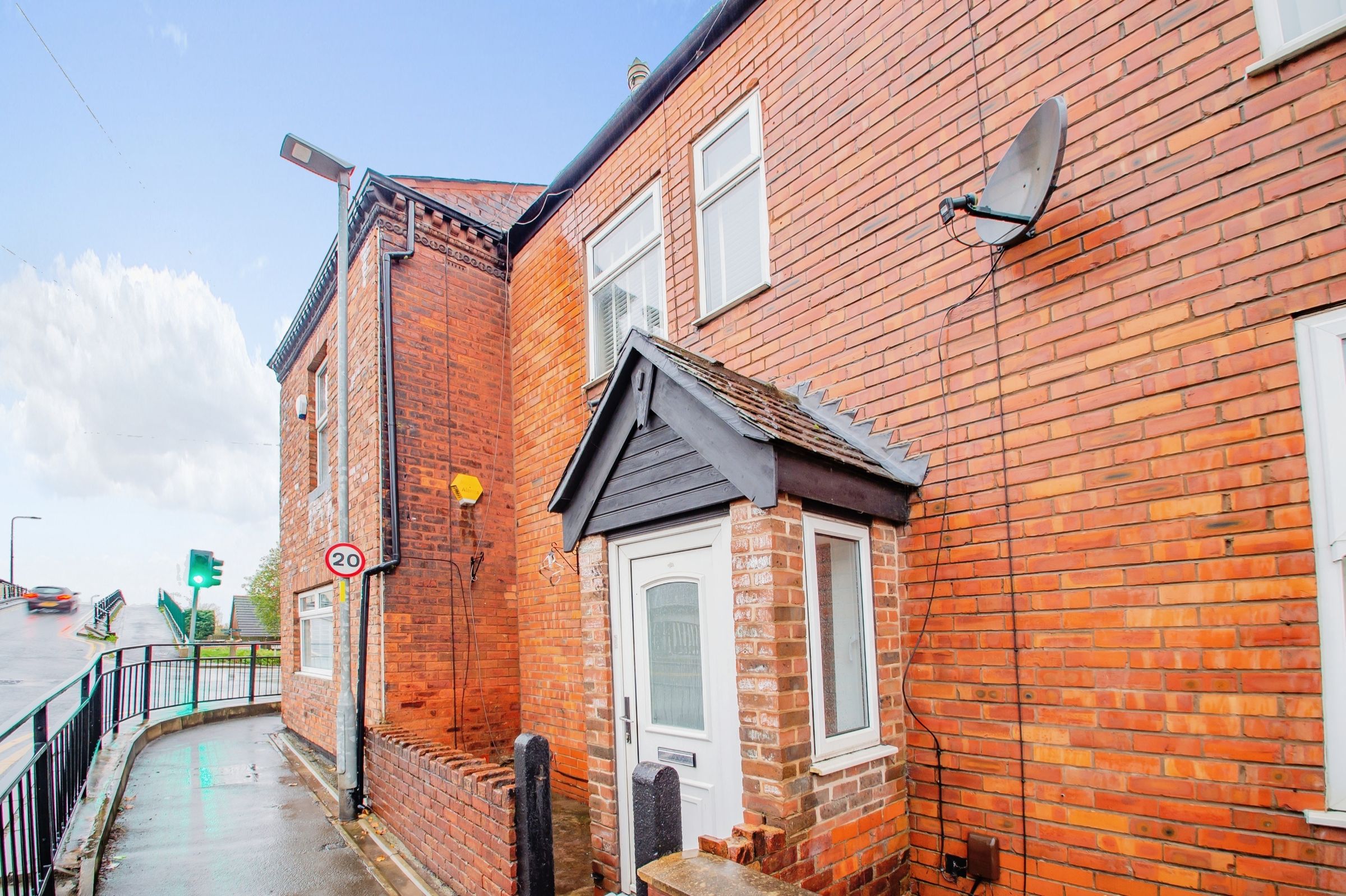 2 Bed Terraced House For Sale In Higher Green Lane Astley Tyldesley