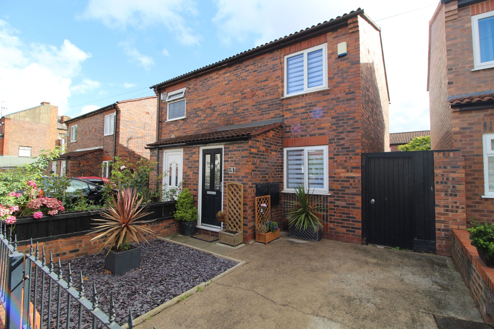 2 bed semi-detached house for sale in Holland Street, Fairfield ...