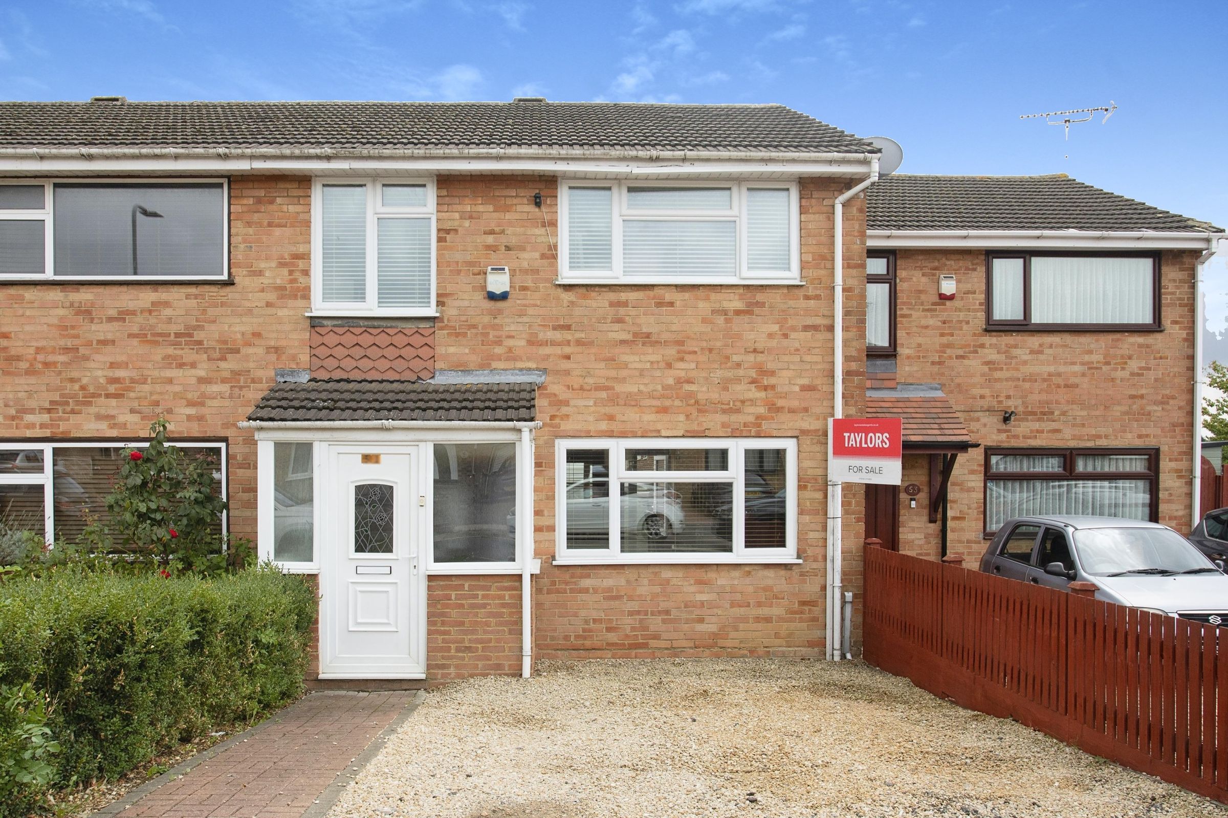 3 Bed Terraced House For Sale In Sutherland Grove Bletchley Milton