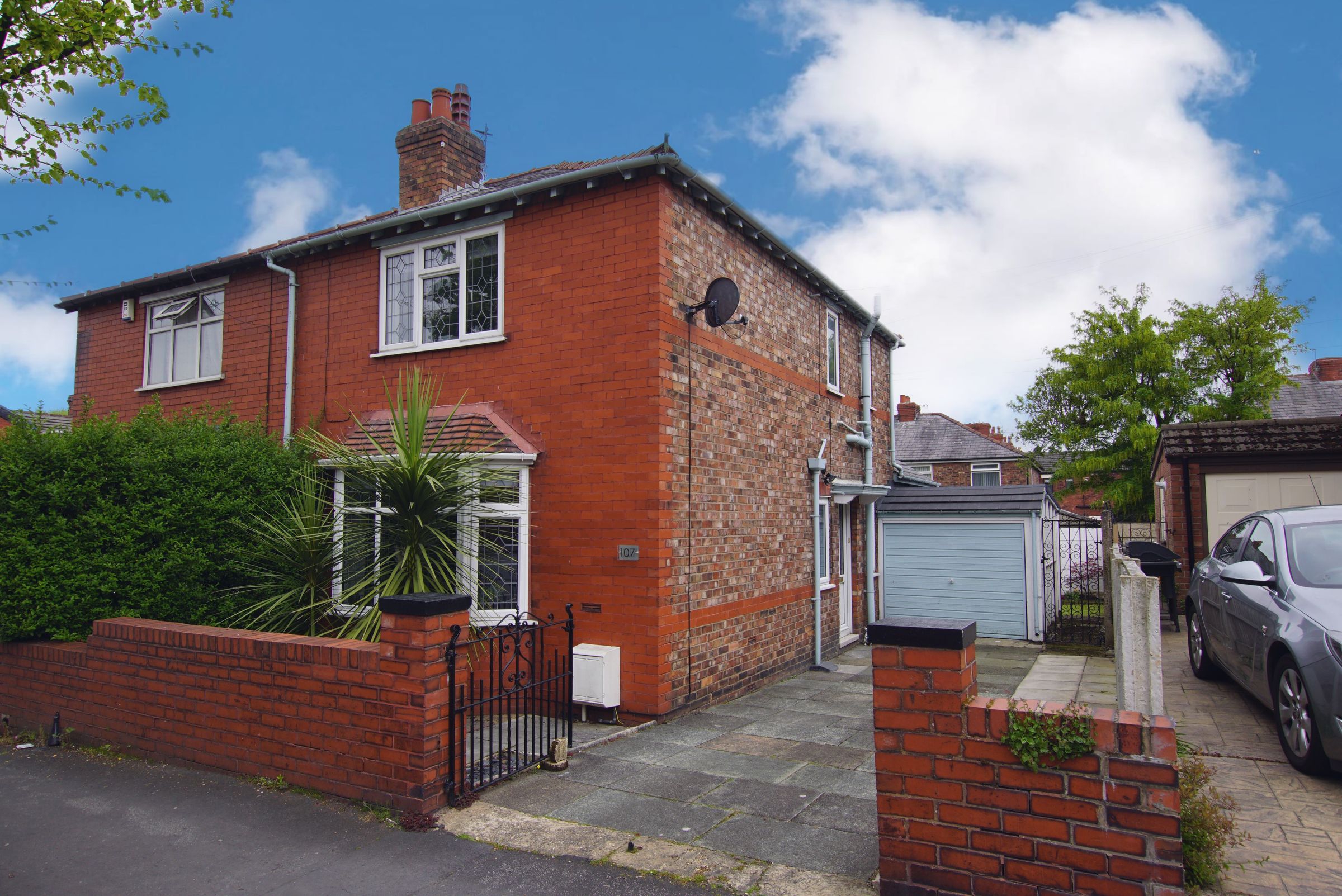 2 Bed Semi Detached House For Sale In Rivington Road Dentons Green St