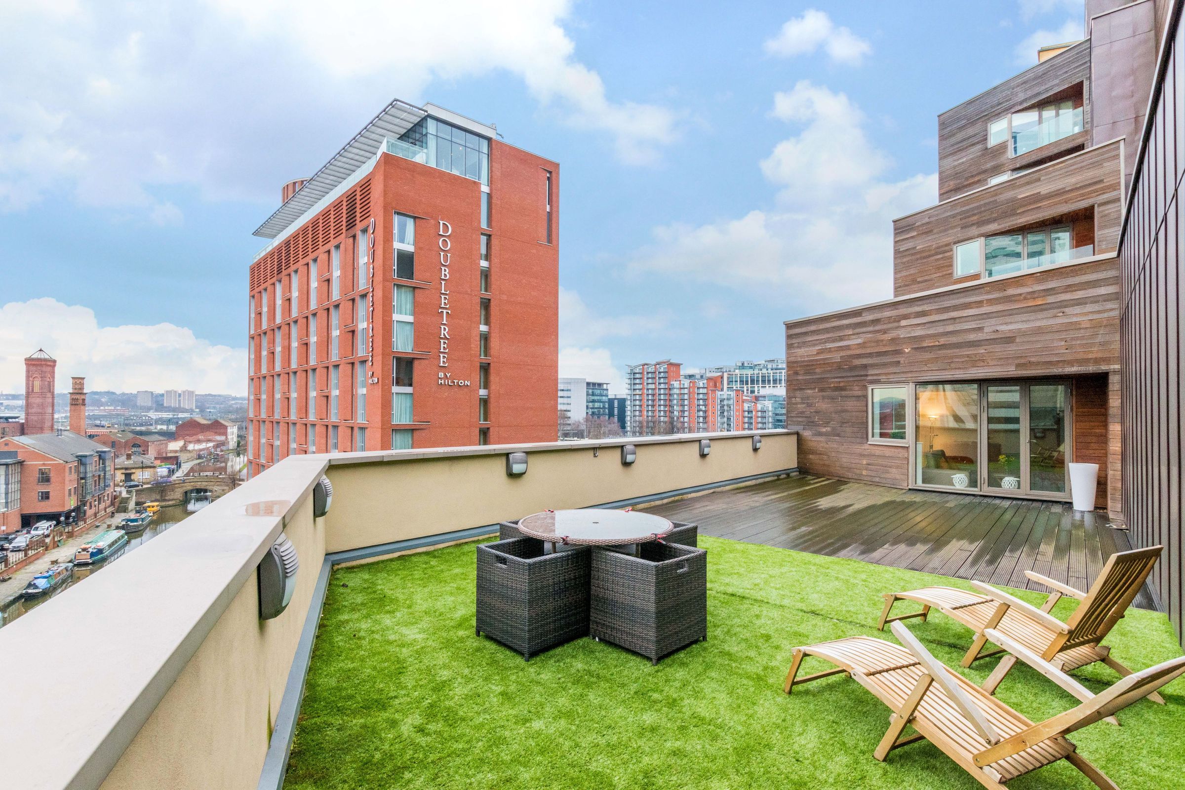 3 bed flat to rent in Wharf Approach, Leeds LS1 - Zoopla