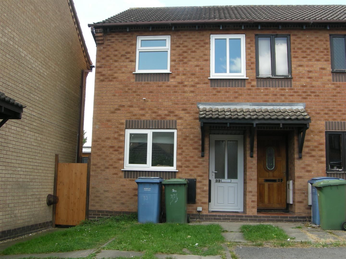 2 bed terraced house to rent in Holdenby Close, Retford DN22 - Zoopla