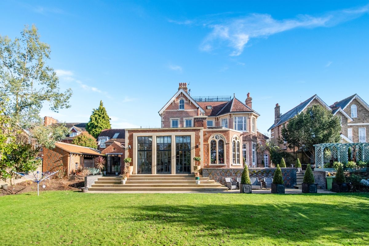 7 bed detached house to rent in Court Road, London SE9 - Zoopla