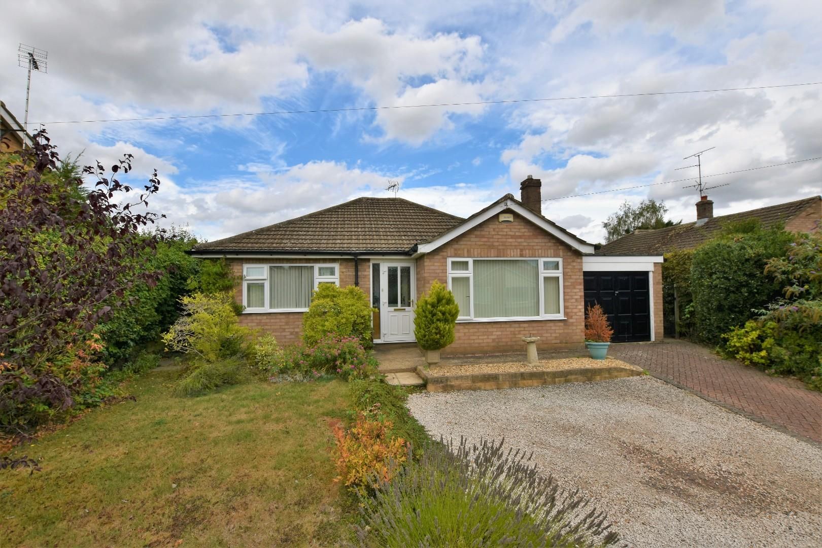2 bed detached bungalow for sale in Cambridge Road, Stamford PE9 - Zoopla