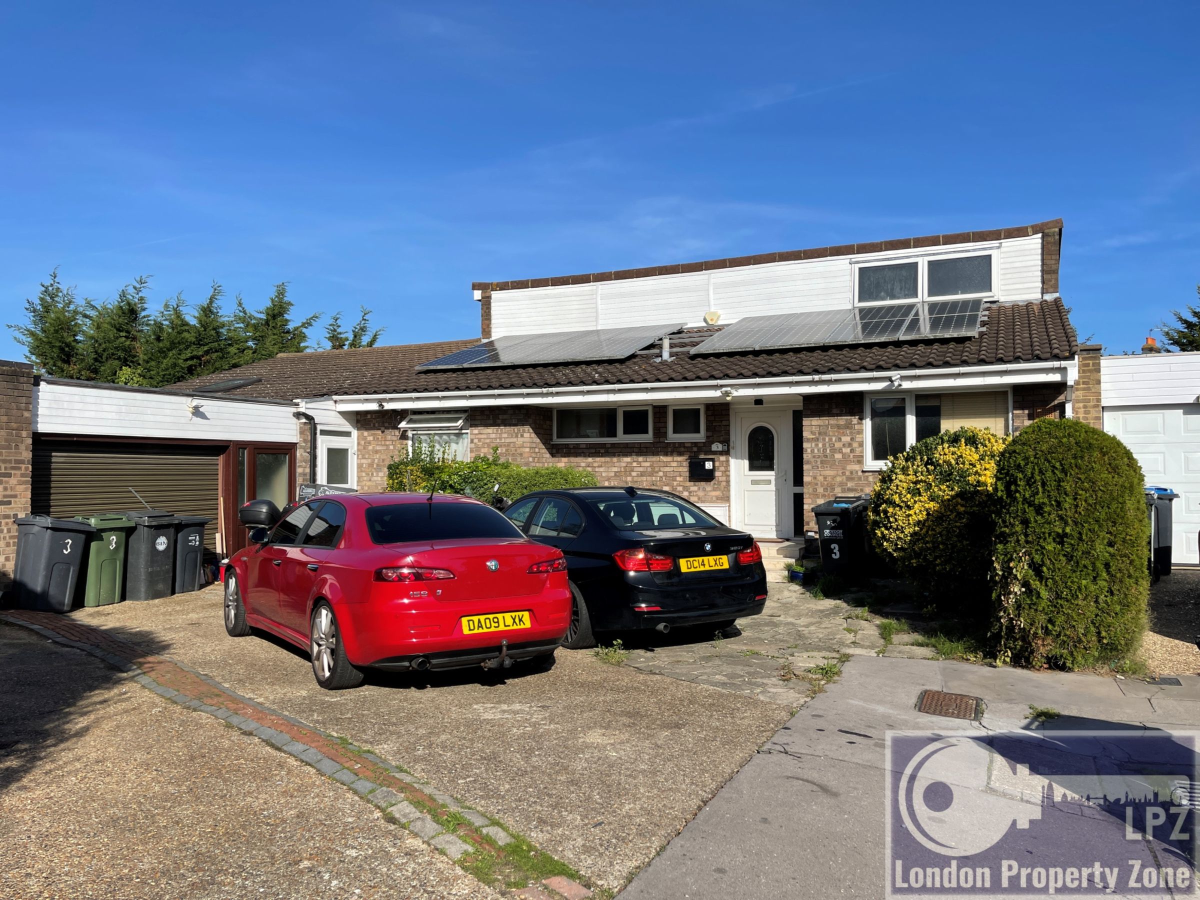 5 bed detached bungalow for sale in Beaufort Gardens, Norbury SW16 - Zoopla