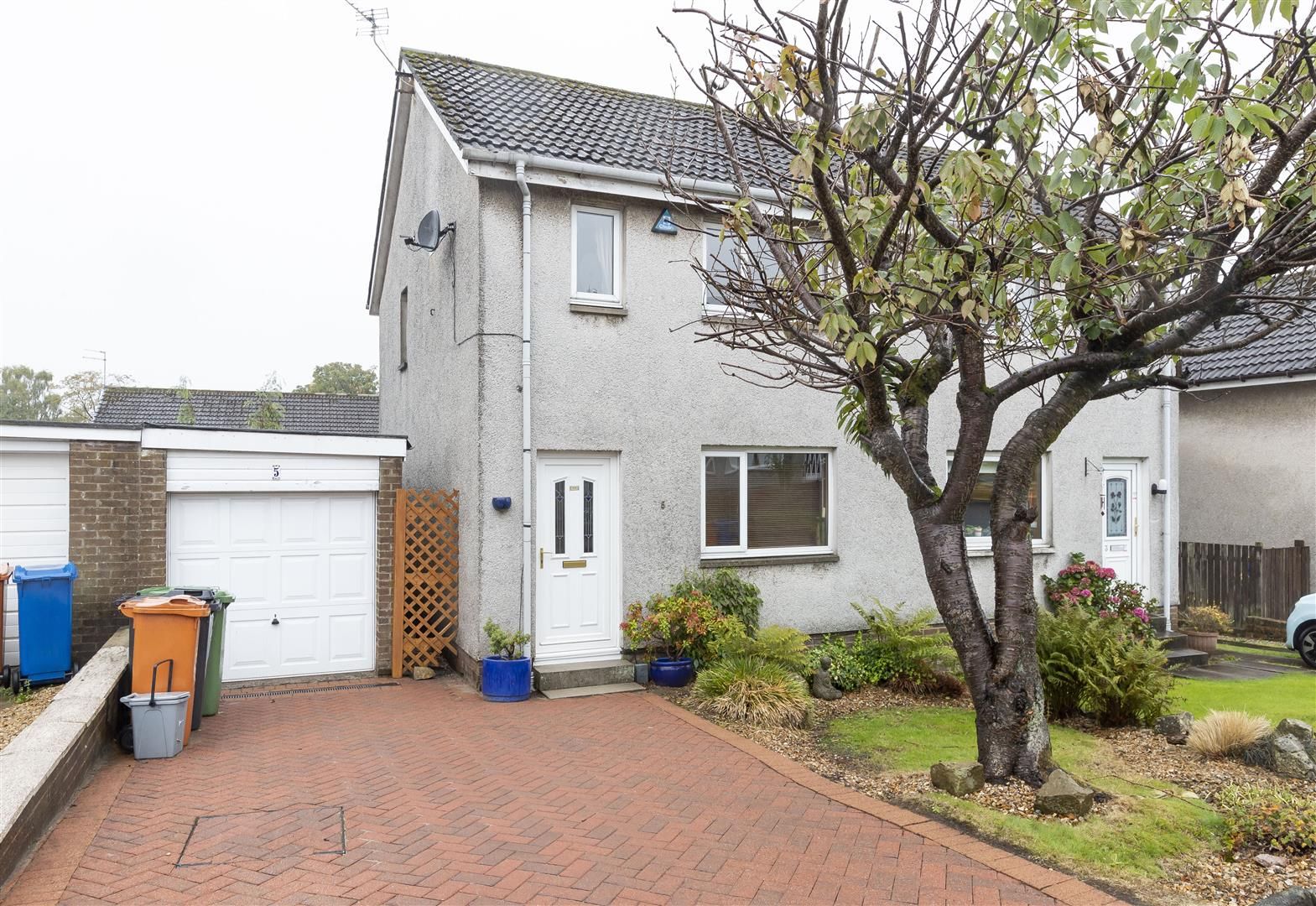 2 Bed Semi Detached House For Sale In Newton Road Lenzie Glasgow G66