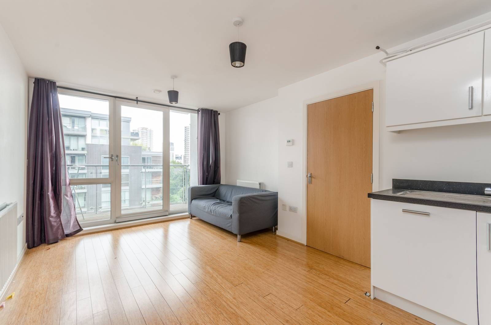 1 bed flat for sale in Great West Quarter, Brentford TW8 - Zoopla