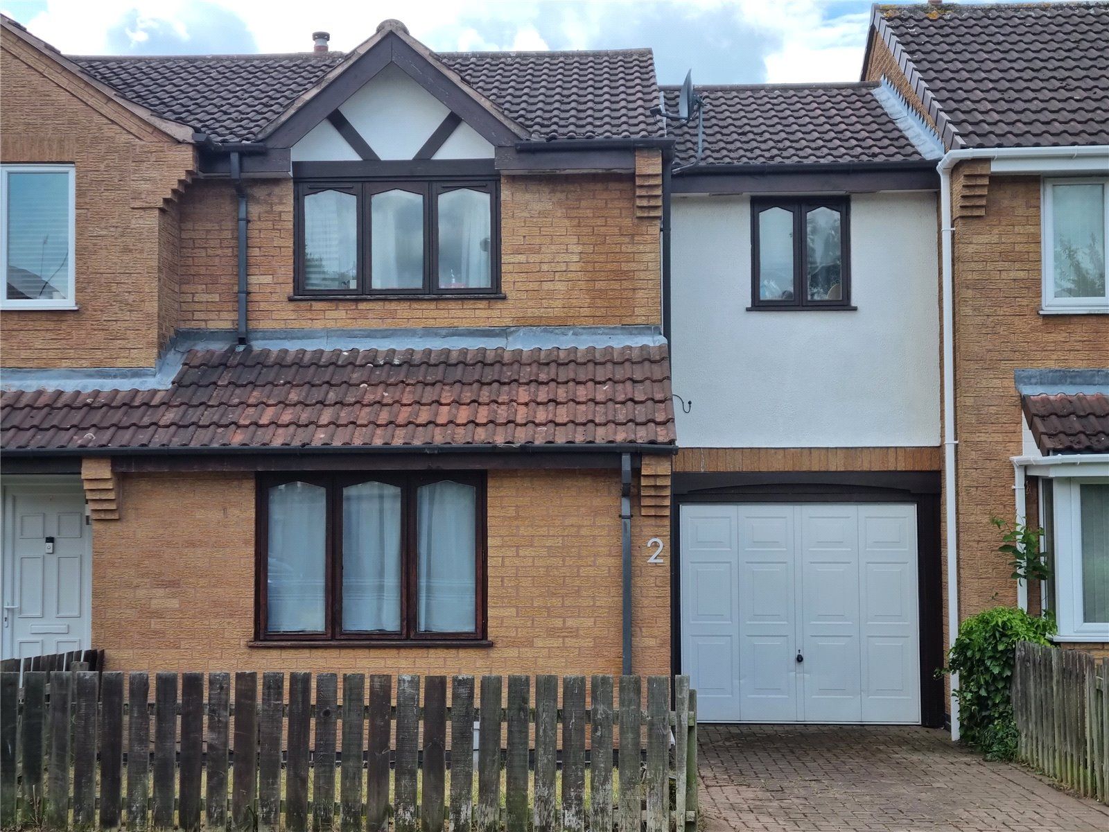 3 bed terraced house for sale in Roman Drive, Nottingham NG6 - Zoopla