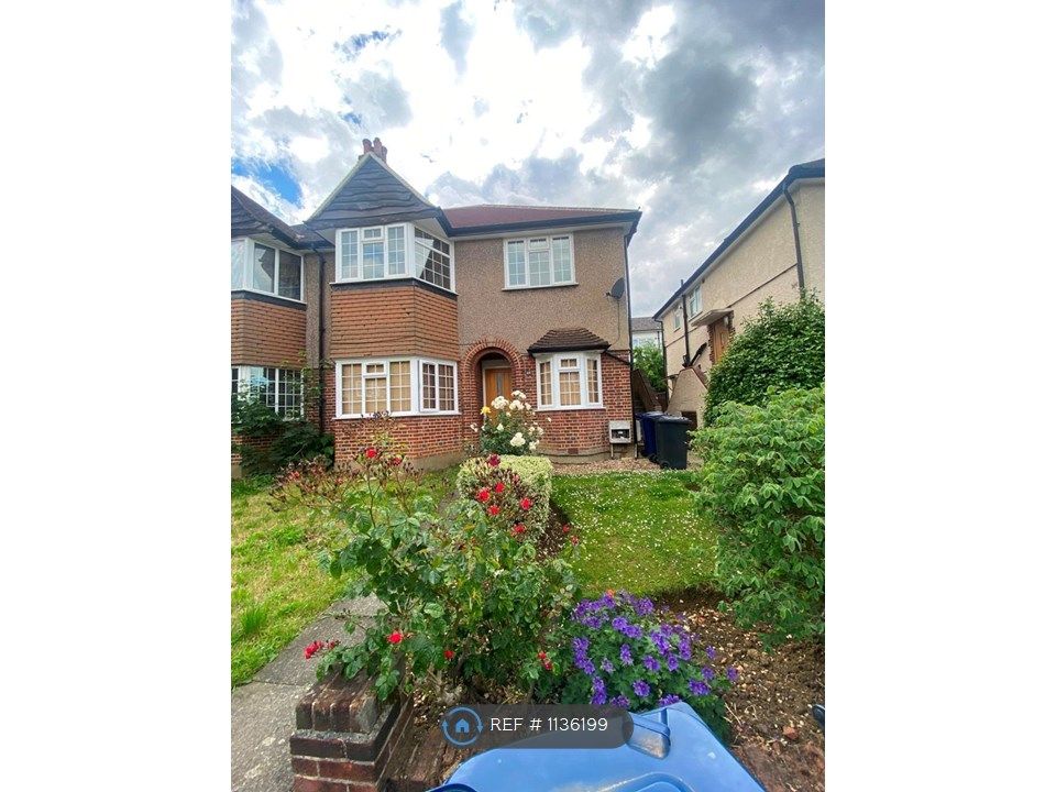 2 bed flat to rent in Glenhurst Road, London N12 - Zoopla