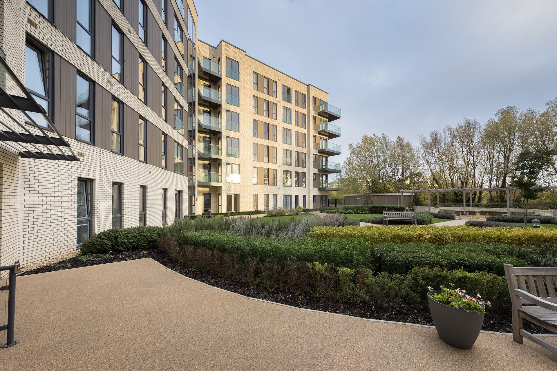 2 bed flat to rent in Flagstaff Road, Reading RG2 - Zoopla