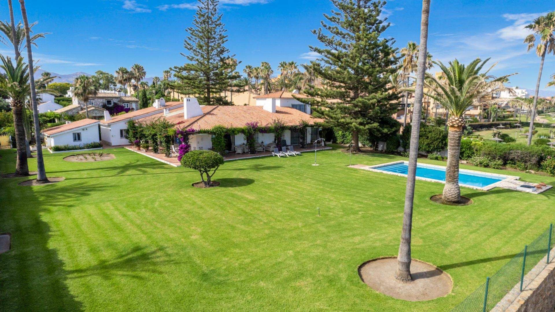 6 bed town house for sale in Estepona, Málaga, Spain - Zoopla