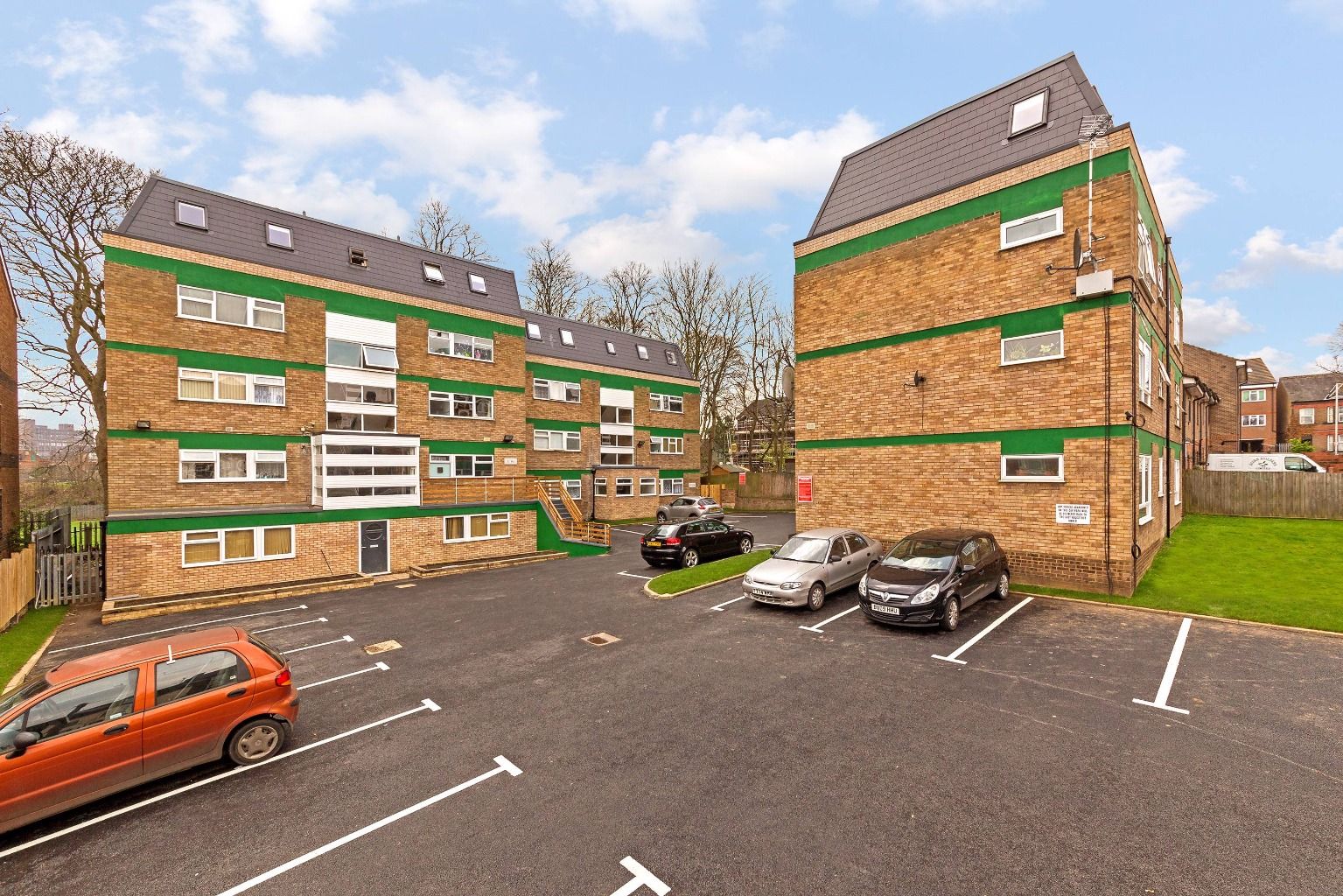1 bed flat for sale in Downton Court, Brook Street, Luton, Bedfordshire ...