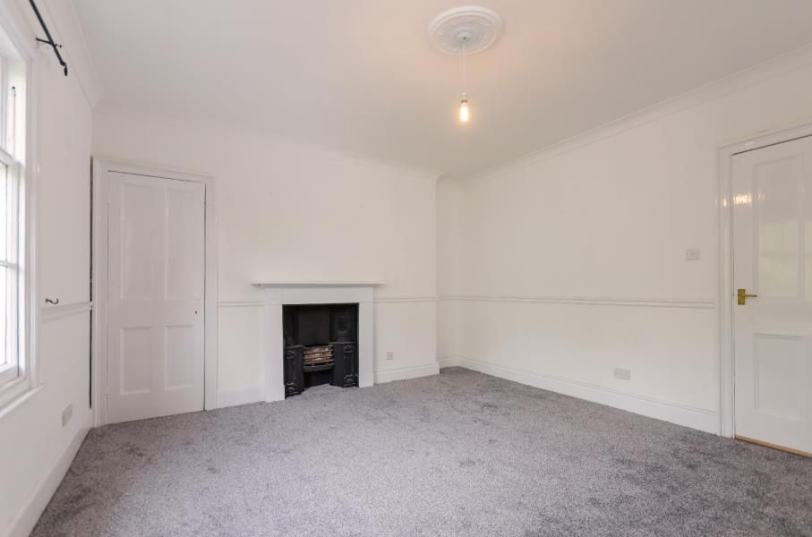 2 bed flat to rent in Tanner Row, York YO1 - Zoopla