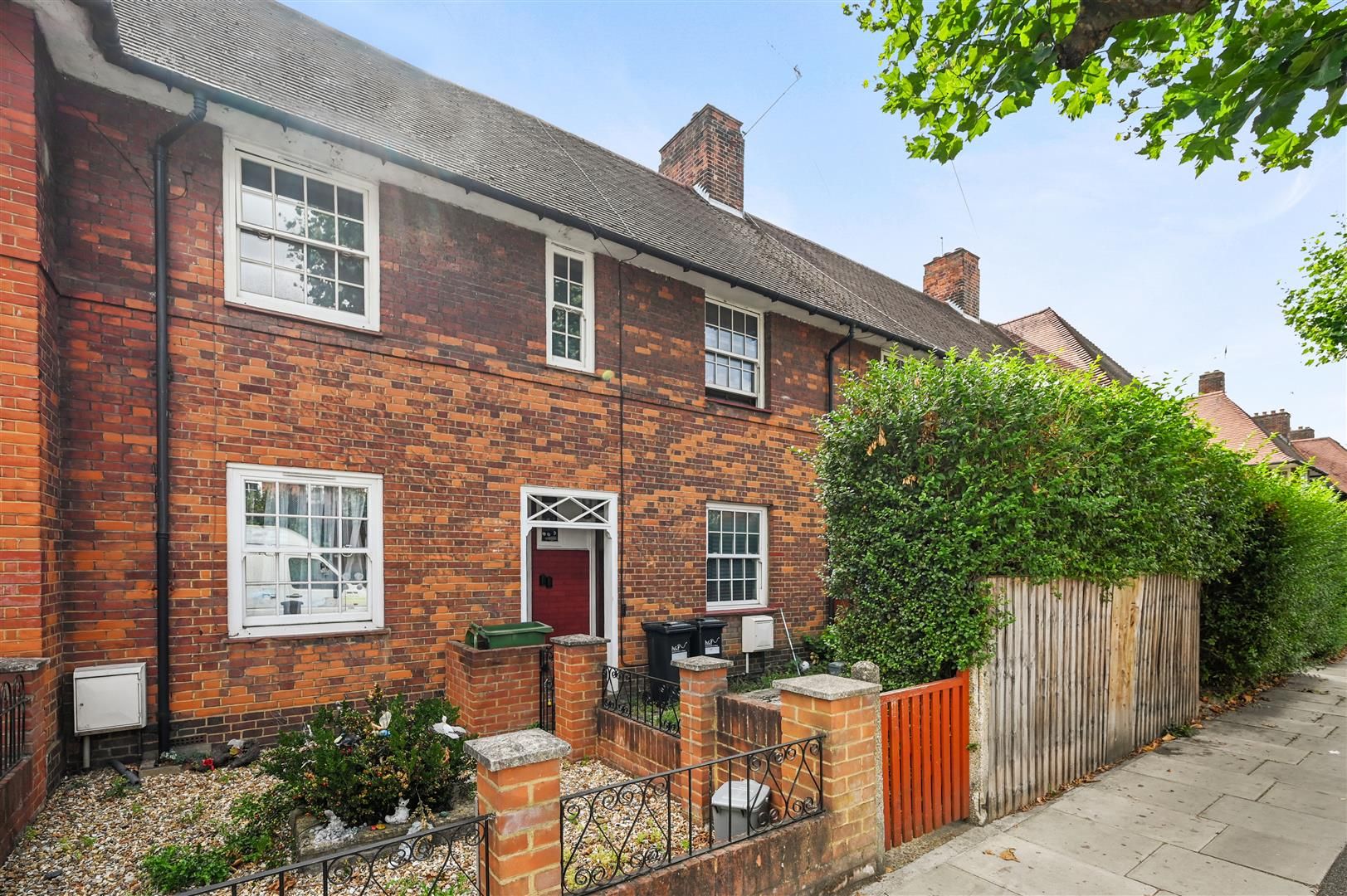 3 bed property for sale in Wulfstan Street, London W12 - Zoopla