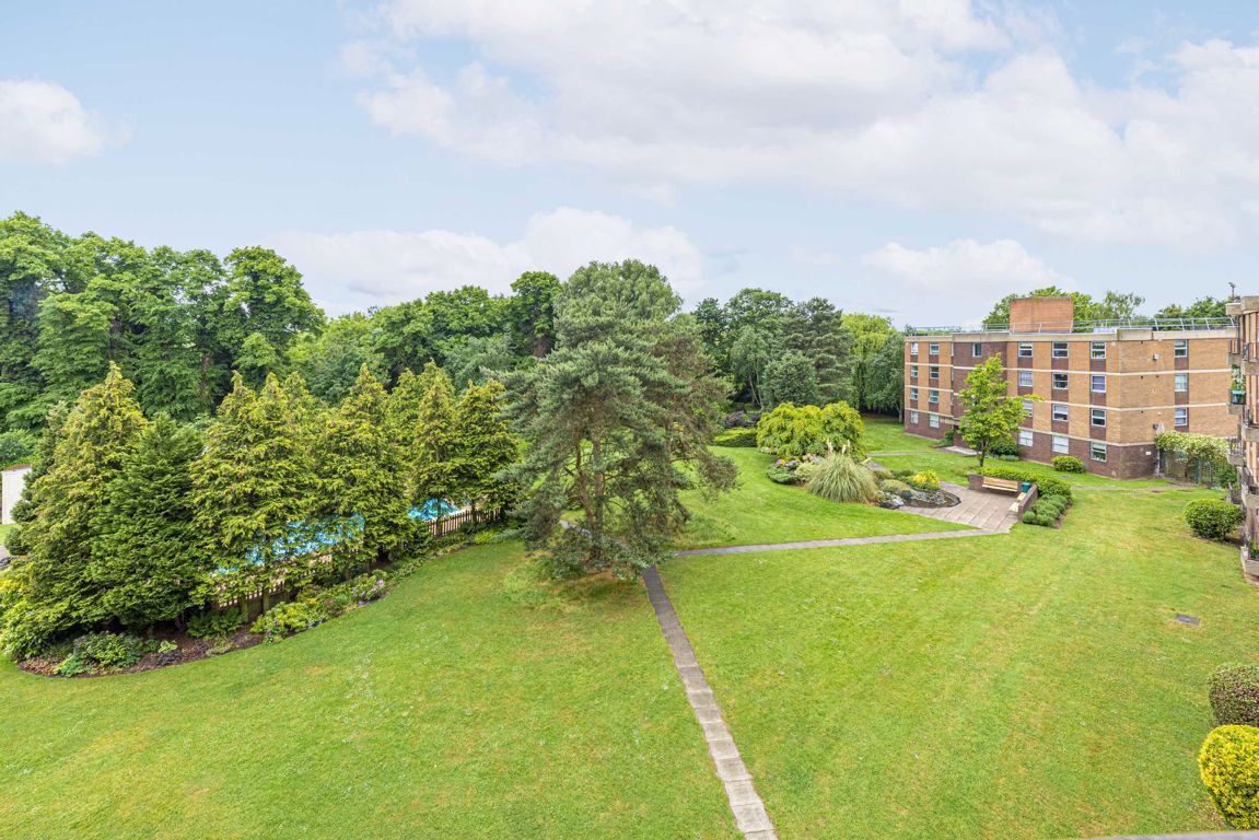 3 bed flat for sale in Verulam Court, Woolmead Avenue, London NW9 - Zoopla