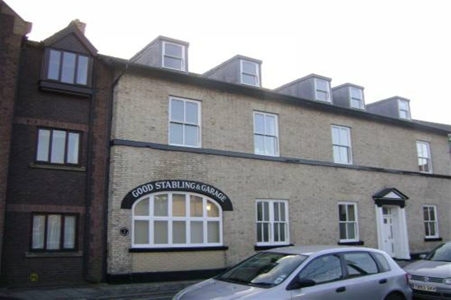 2 bed flat to rent in Trinity Lane, Beverley HU17 - Zoopla