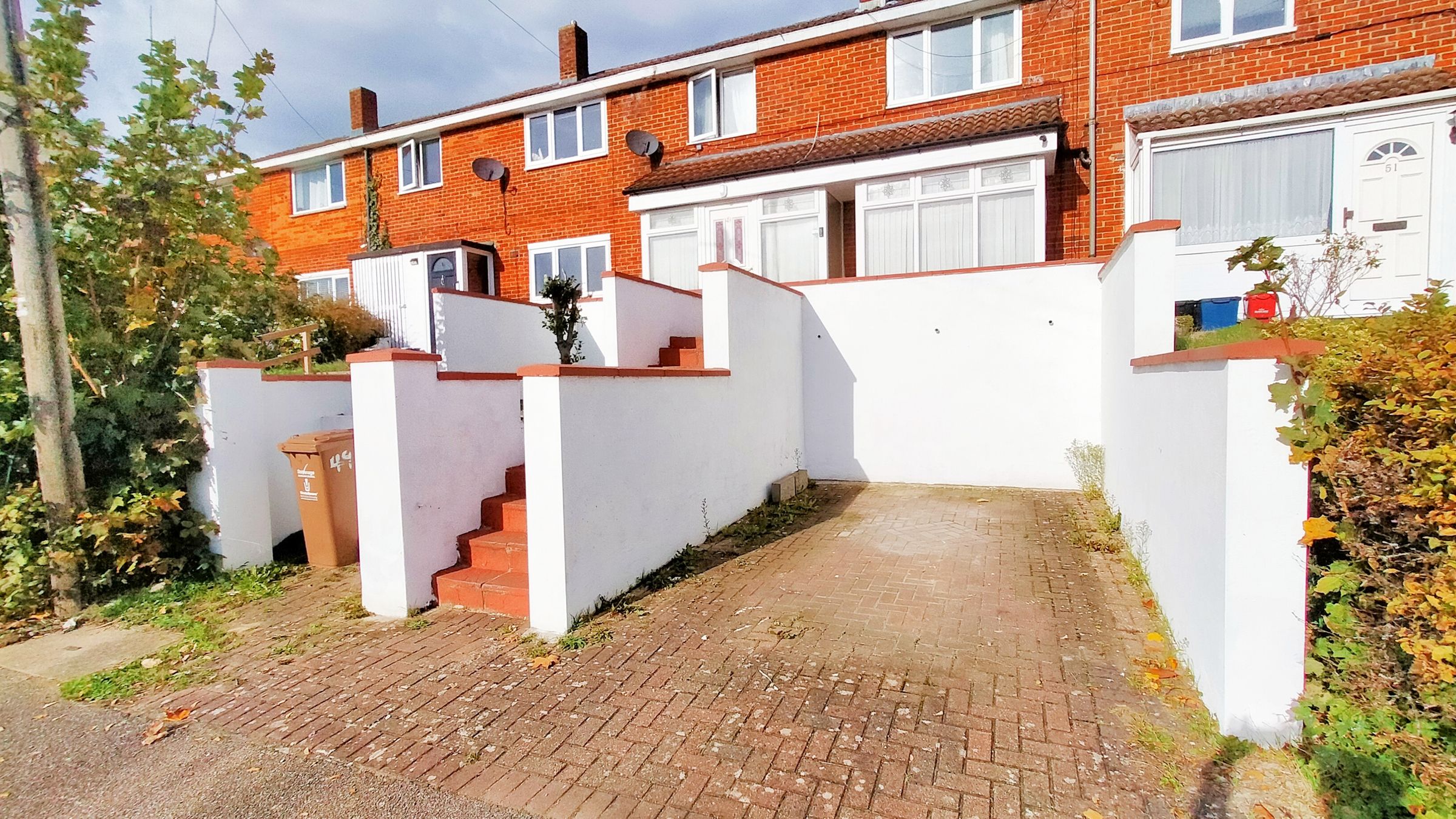 3 bed property to rent in Spring Drive, Stevenage SG2 - Zoopla