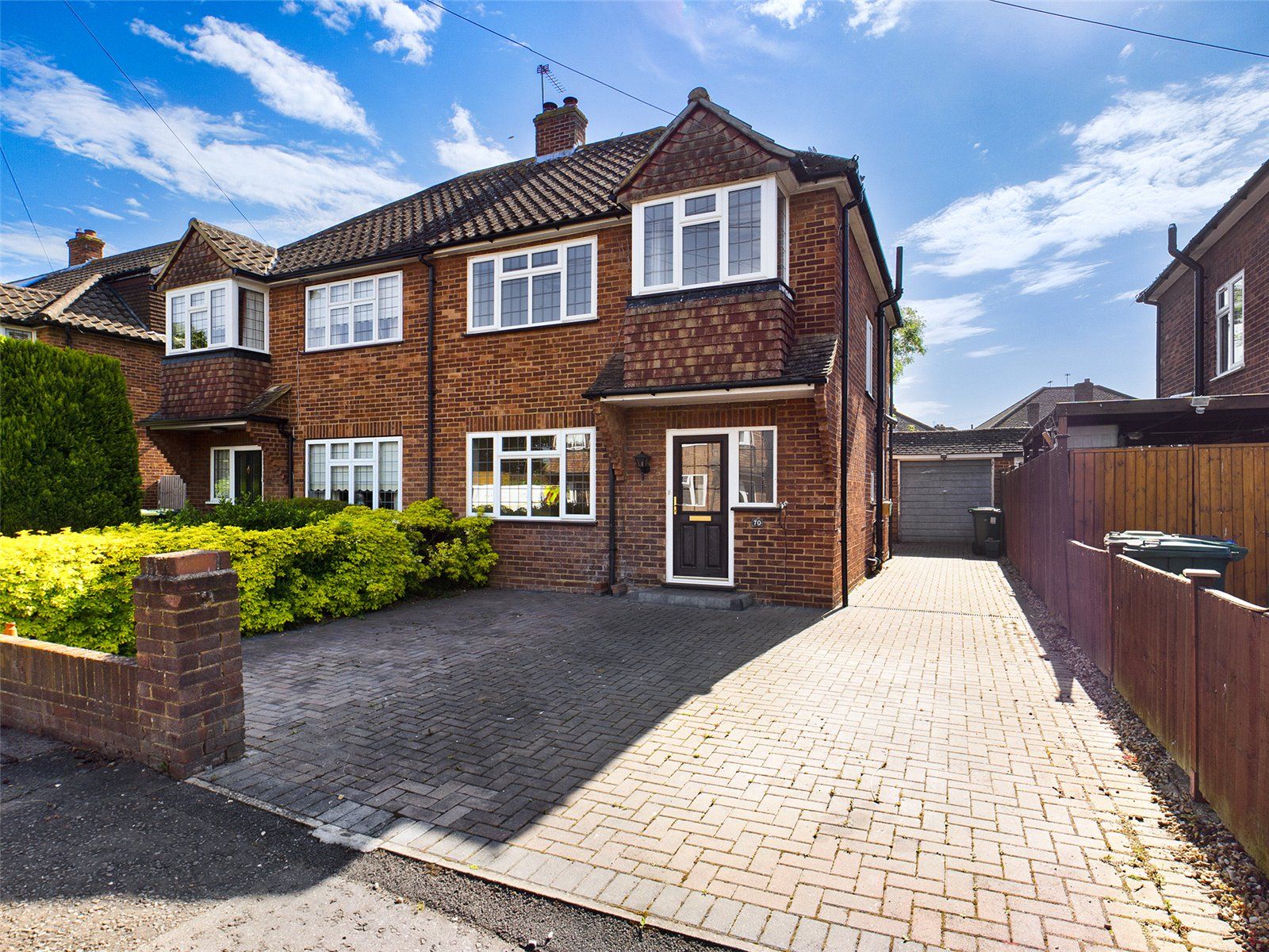 3 Bed Semi Detached House For Sale In Gordon Road Ashford Surrey Tw15