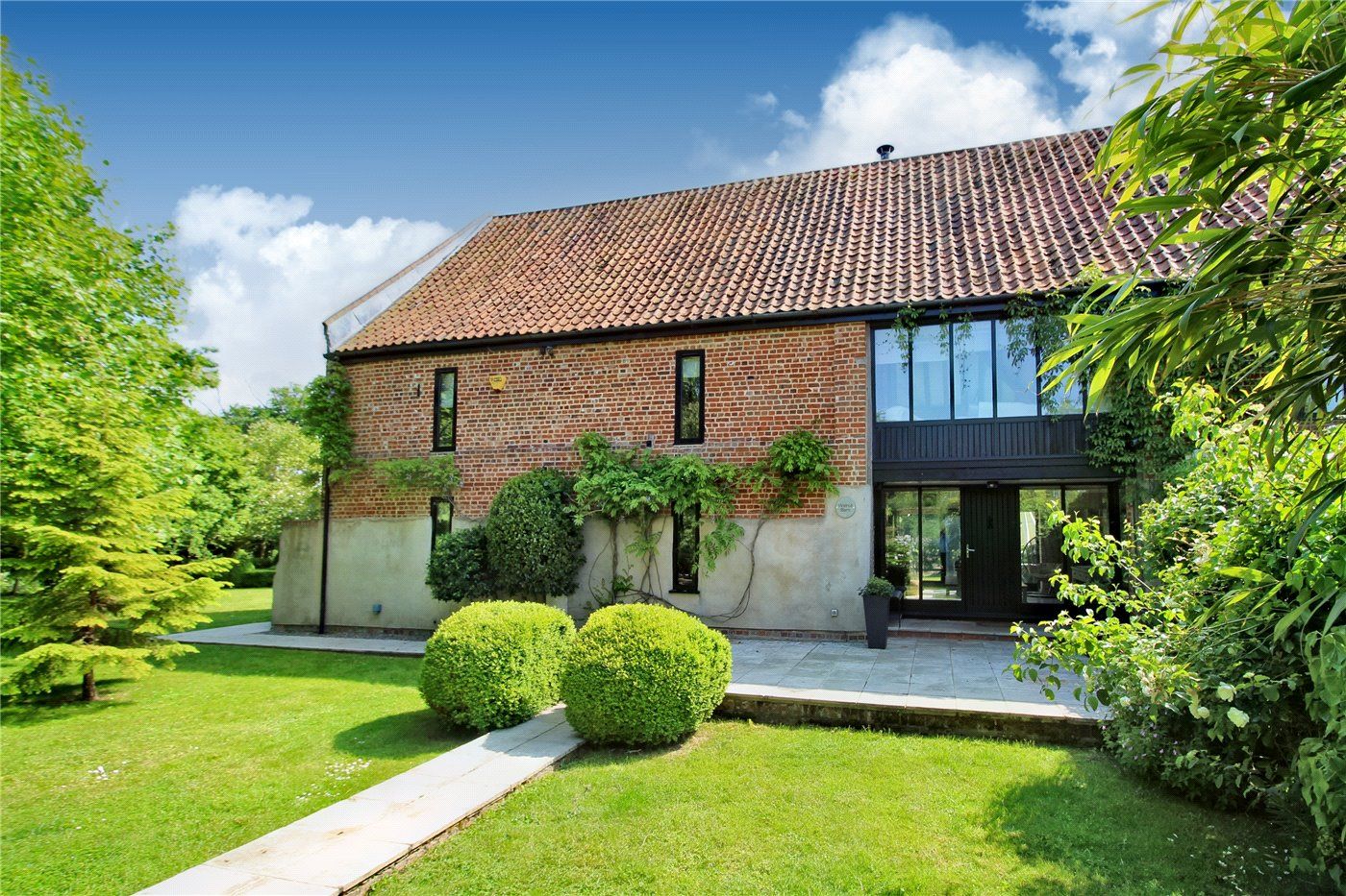 4 bed barn conversion for sale in Yarmouth Road, Toft Monks, Beccles ...