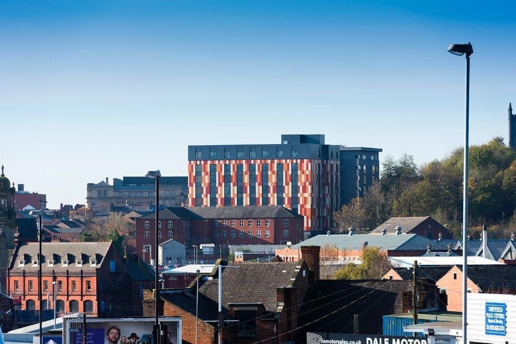 Studio to rent in Scholes Street, Oldham OL1 - Zoopla