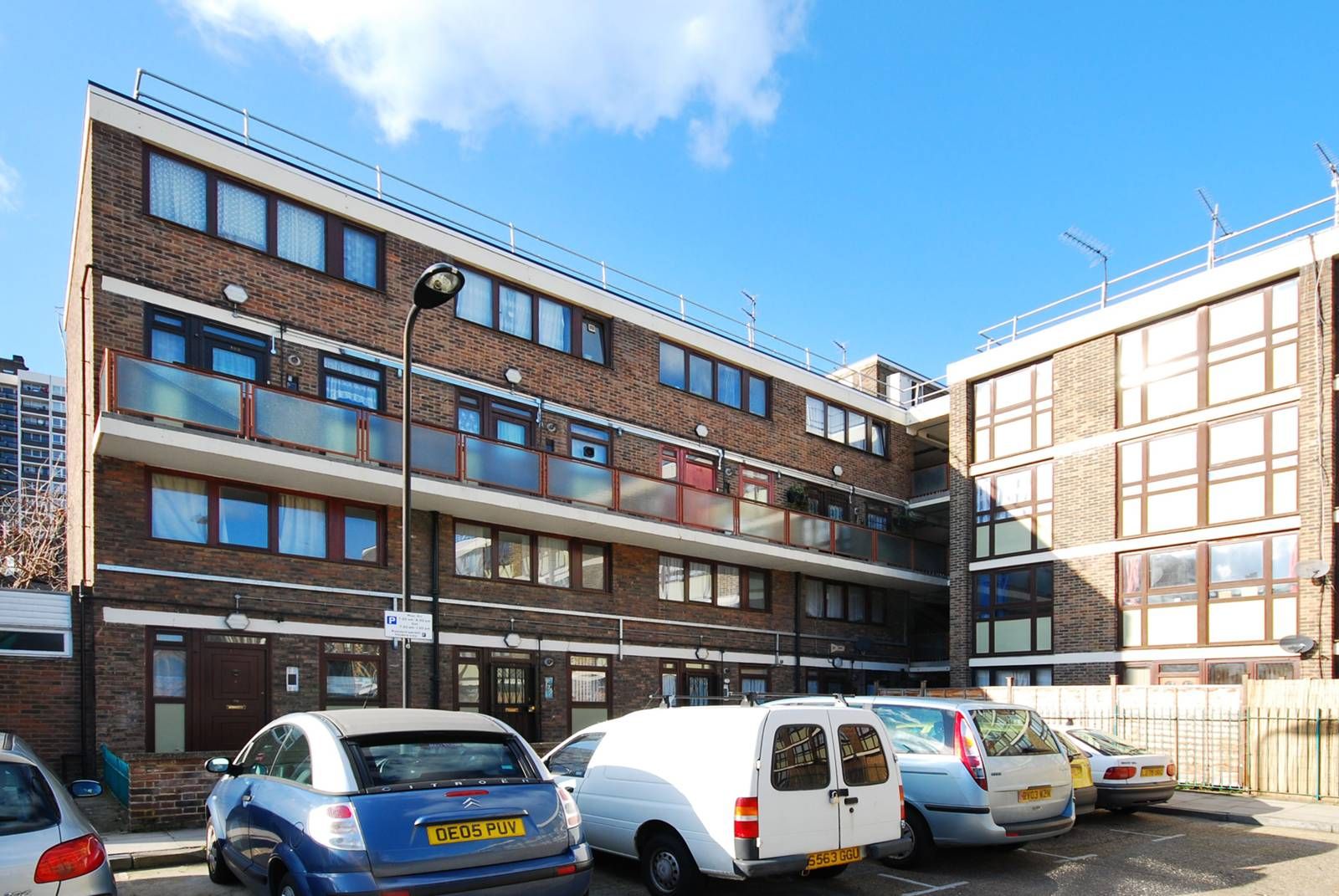 2 bed flat to rent in St Johns Estate, Islington, London N1 - Zoopla
