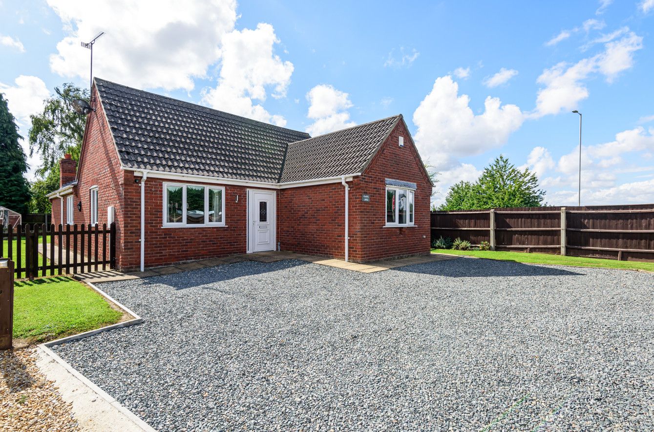 3 bed bungalow for sale in Washway Road, Saracens Head PE12 - Zoopla