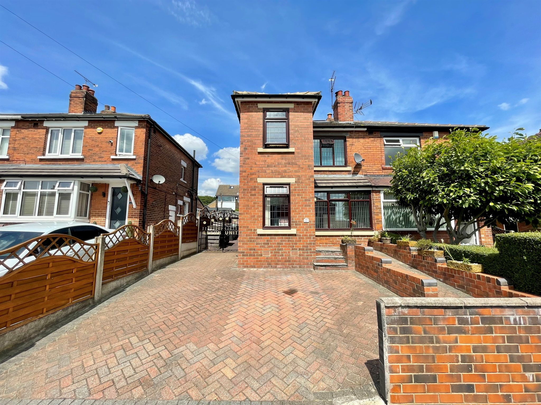 3 Bed Semi Detached House For Sale In Kellett Road Lower Wortley
