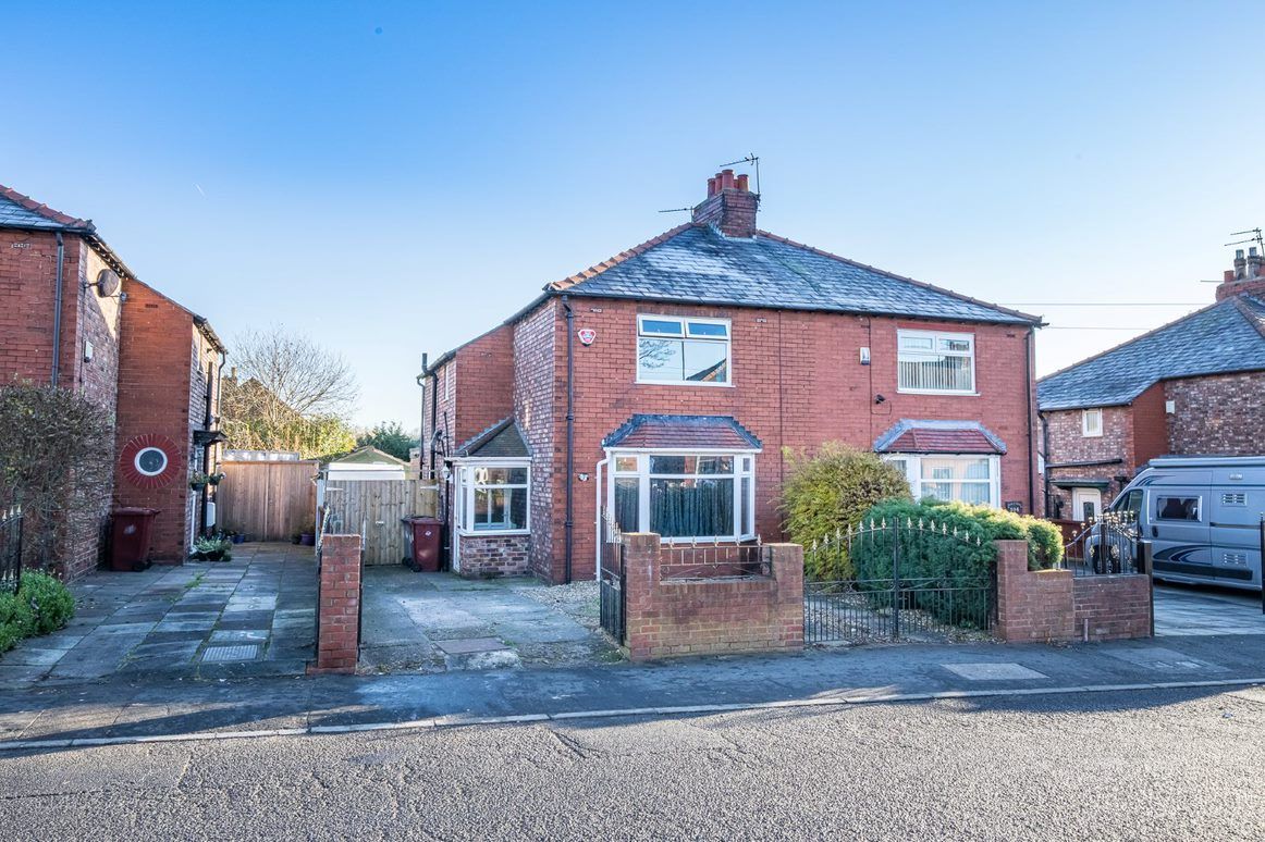 3 Bed Semi Detached House For Sale In Cross Lane Whiston Prescot L35