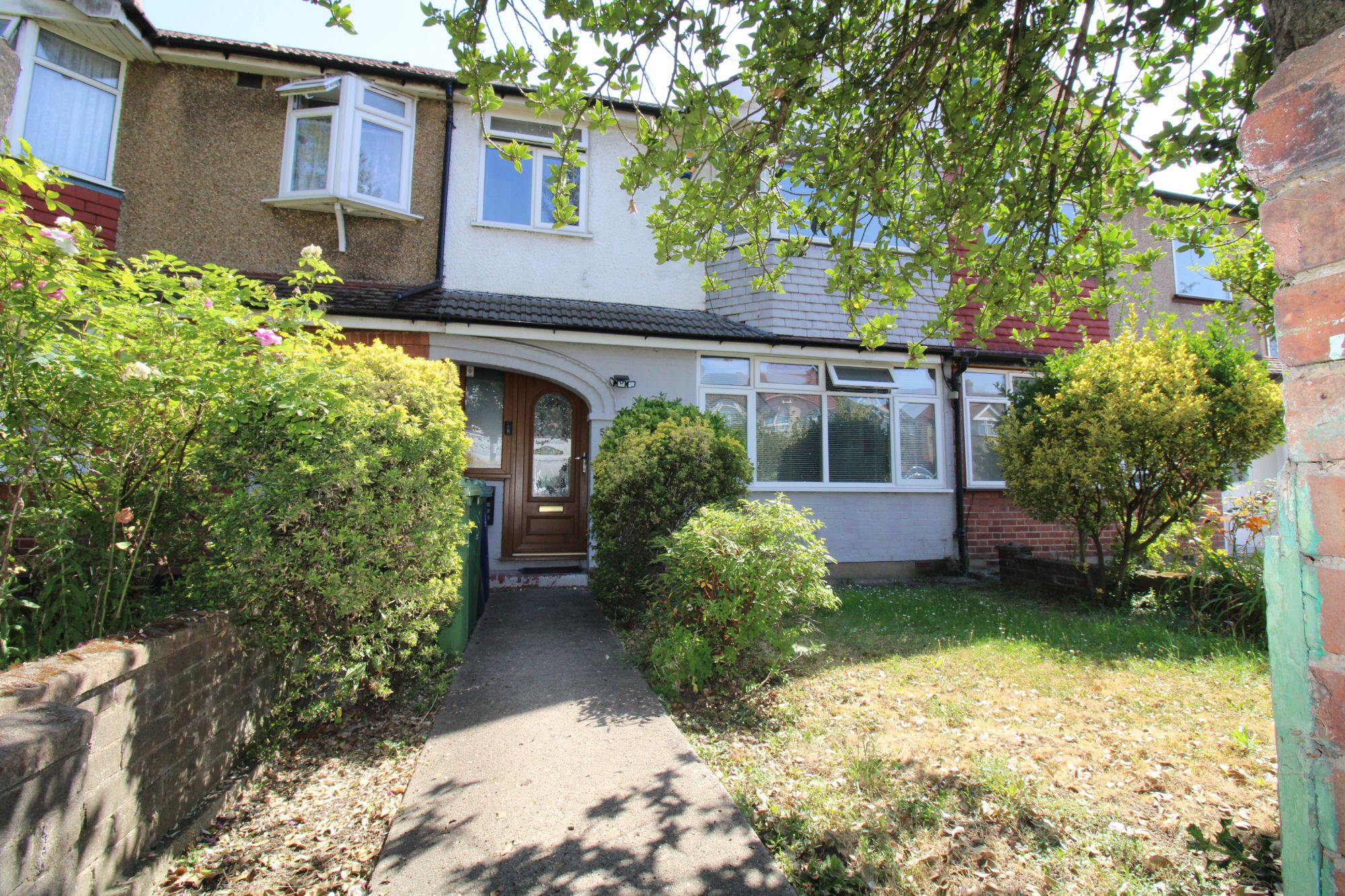 3 Bed Terraced House For Sale In Whitton Avenue West Greenford Ub6