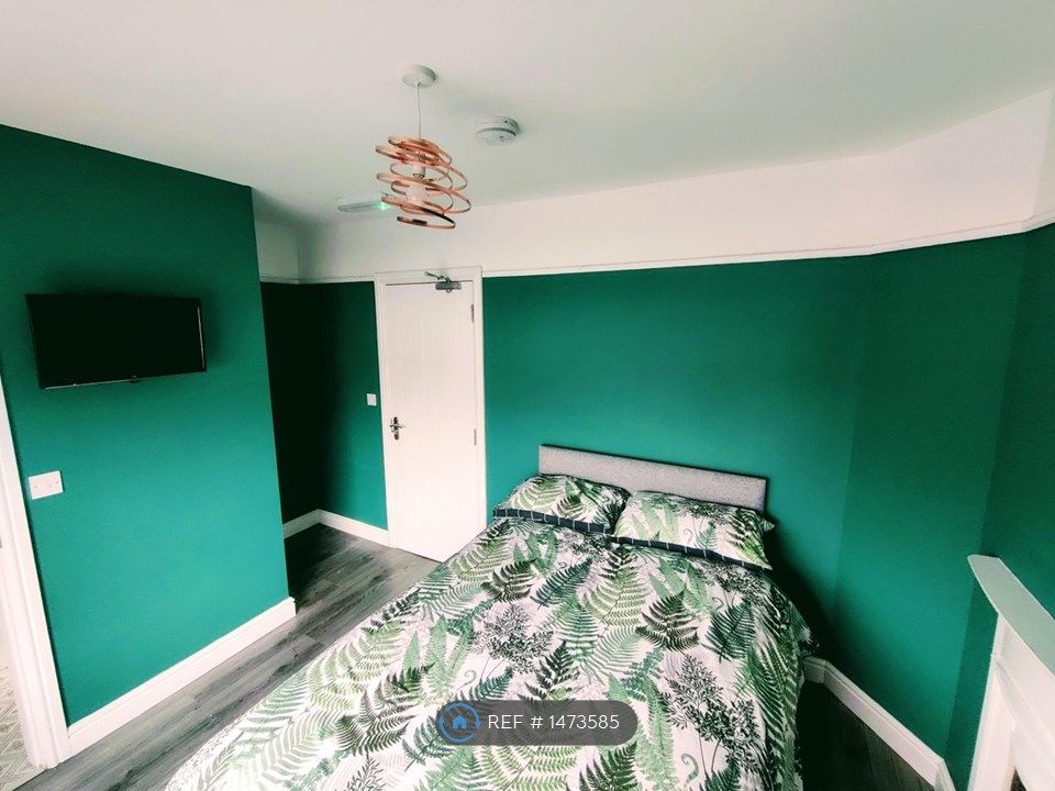 Room to rent in Victoria Road, Saltney, Chester CH4 - Zoopla