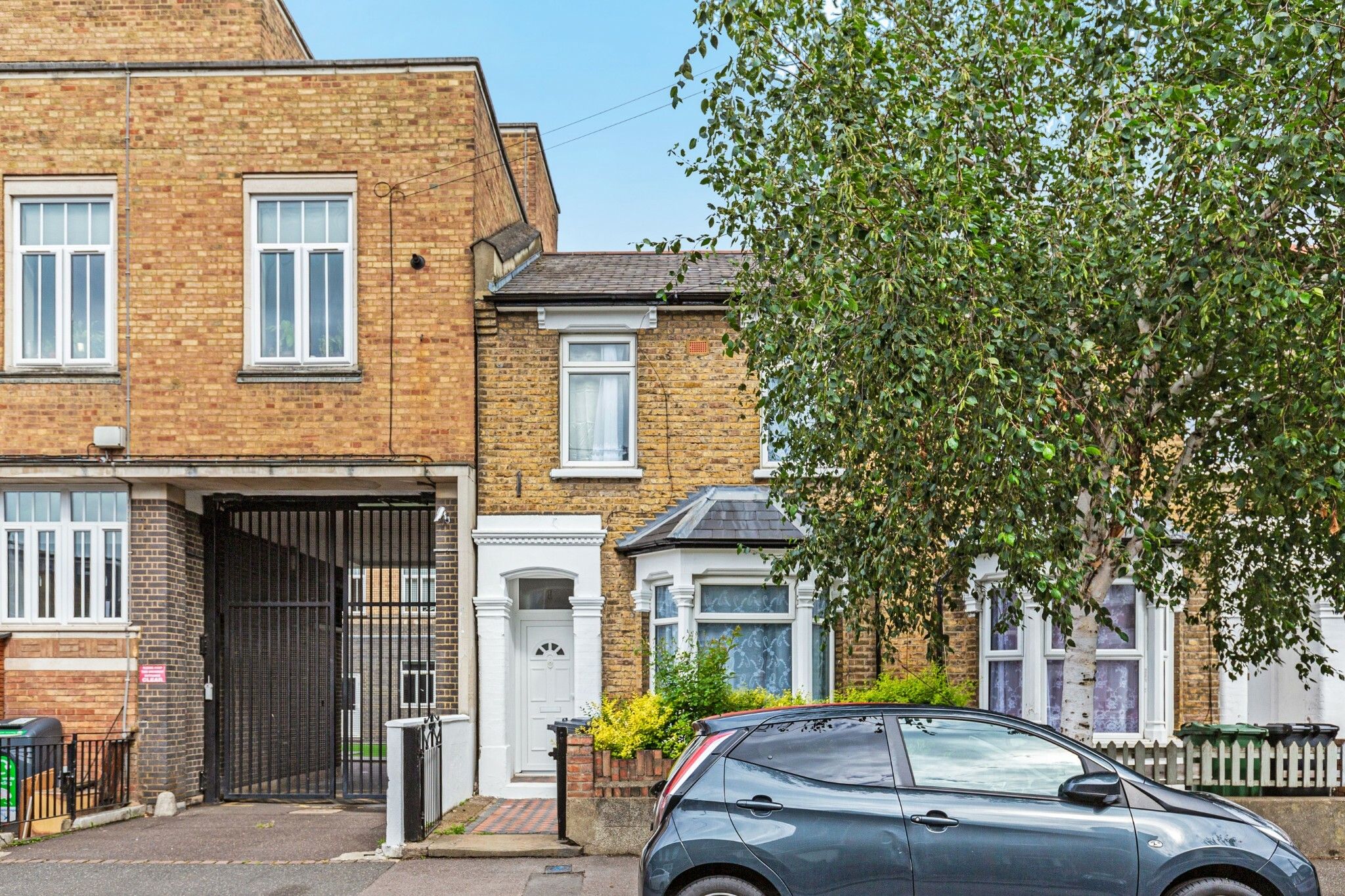 4 bed terraced house to rent in Morley Road, London E10 - Zoopla