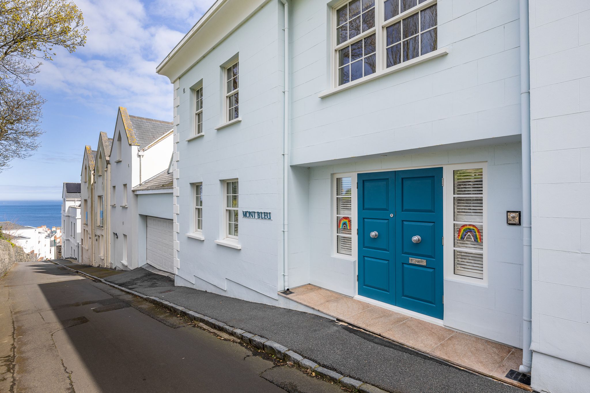 8 bed detached house for sale in Les Cotils, St. Peter Port, Guernsey ...