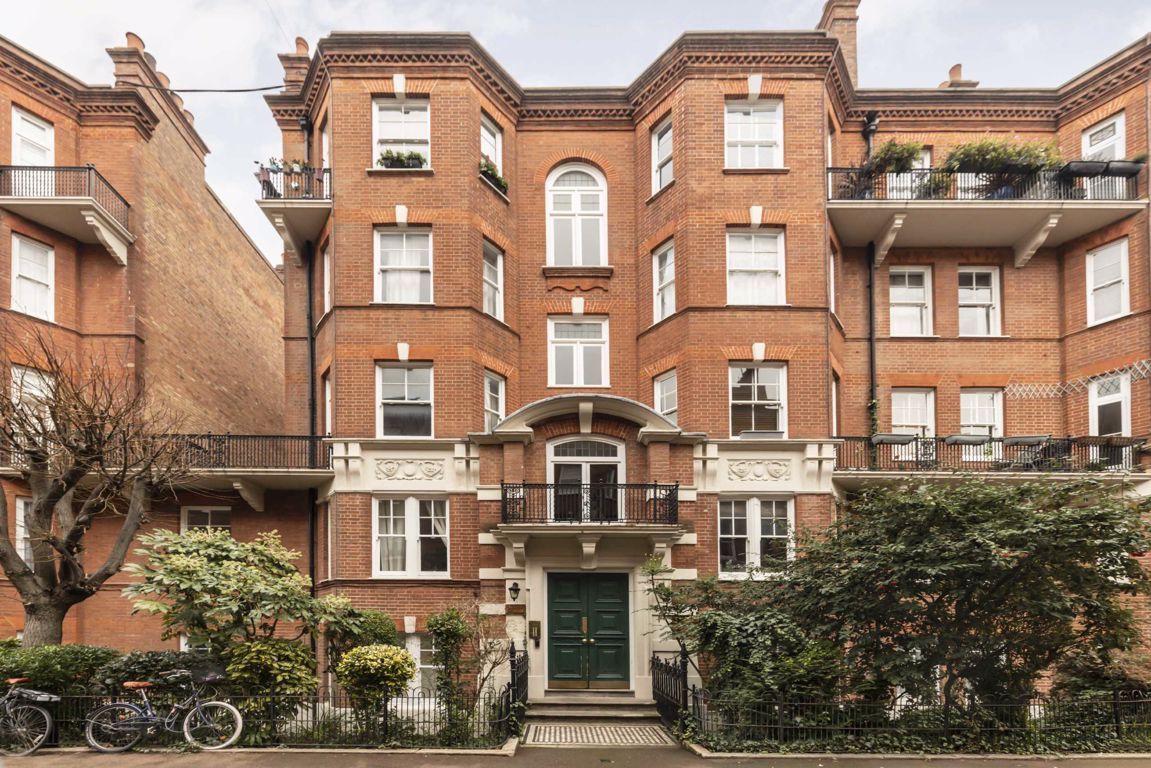 3 bed flat for sale in Kensington Hall Gardens, Beaumont Avenue, London ...