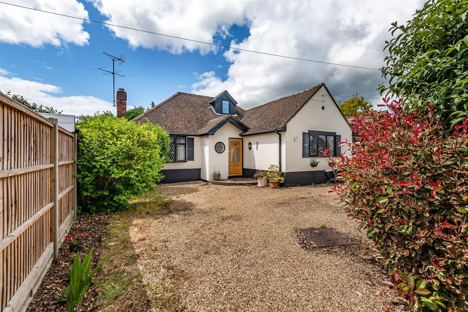 3 bed detached bungalow for sale in Haldane Road, Caversham Heights ...