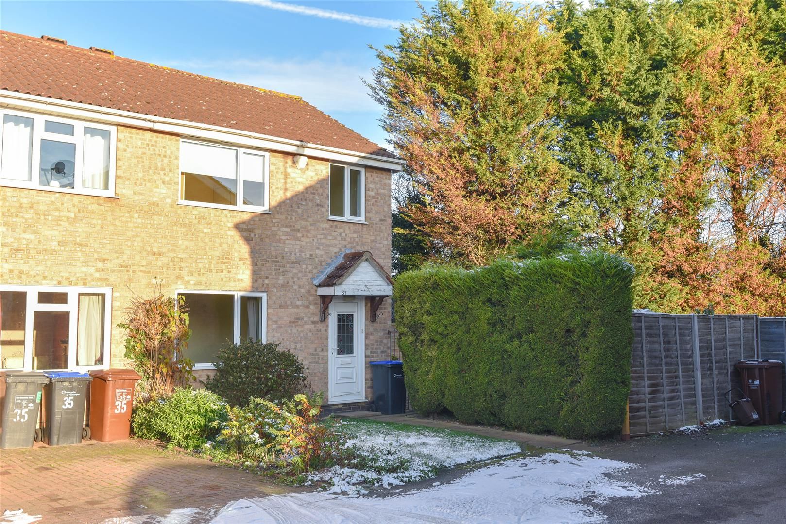 3 Bed Semi Detached House For Sale In East Rising East Hunsbury