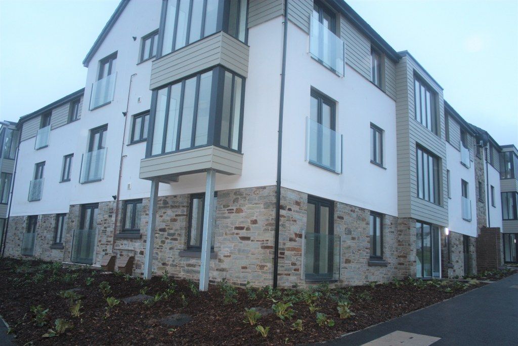 2 bed flat to rent in Batts Combe Mews, Plymouth PL9 - Zoopla