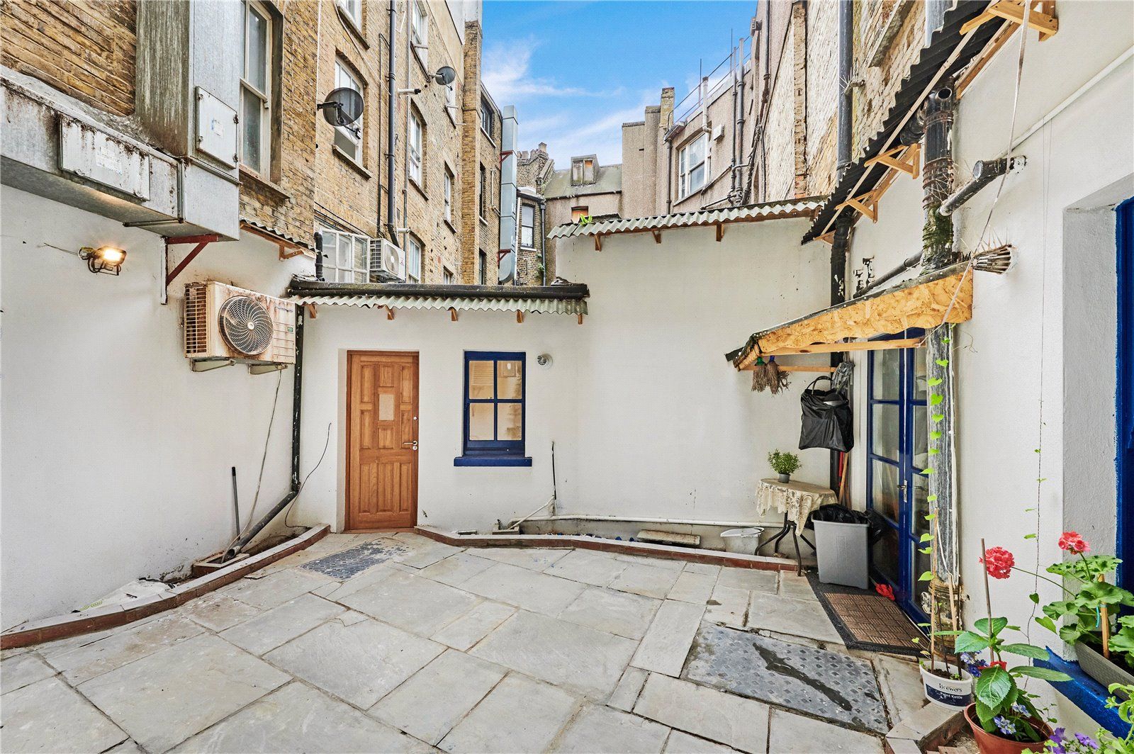 1 bed flat for sale in Voltaire Road, London SW4 - Zoopla