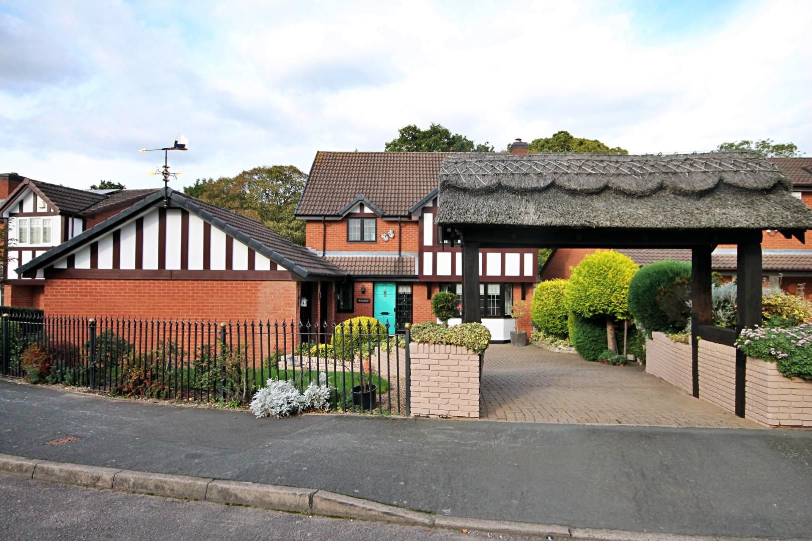 4 Bed Detached House For Sale In Old Manor Close Drayton Bassett