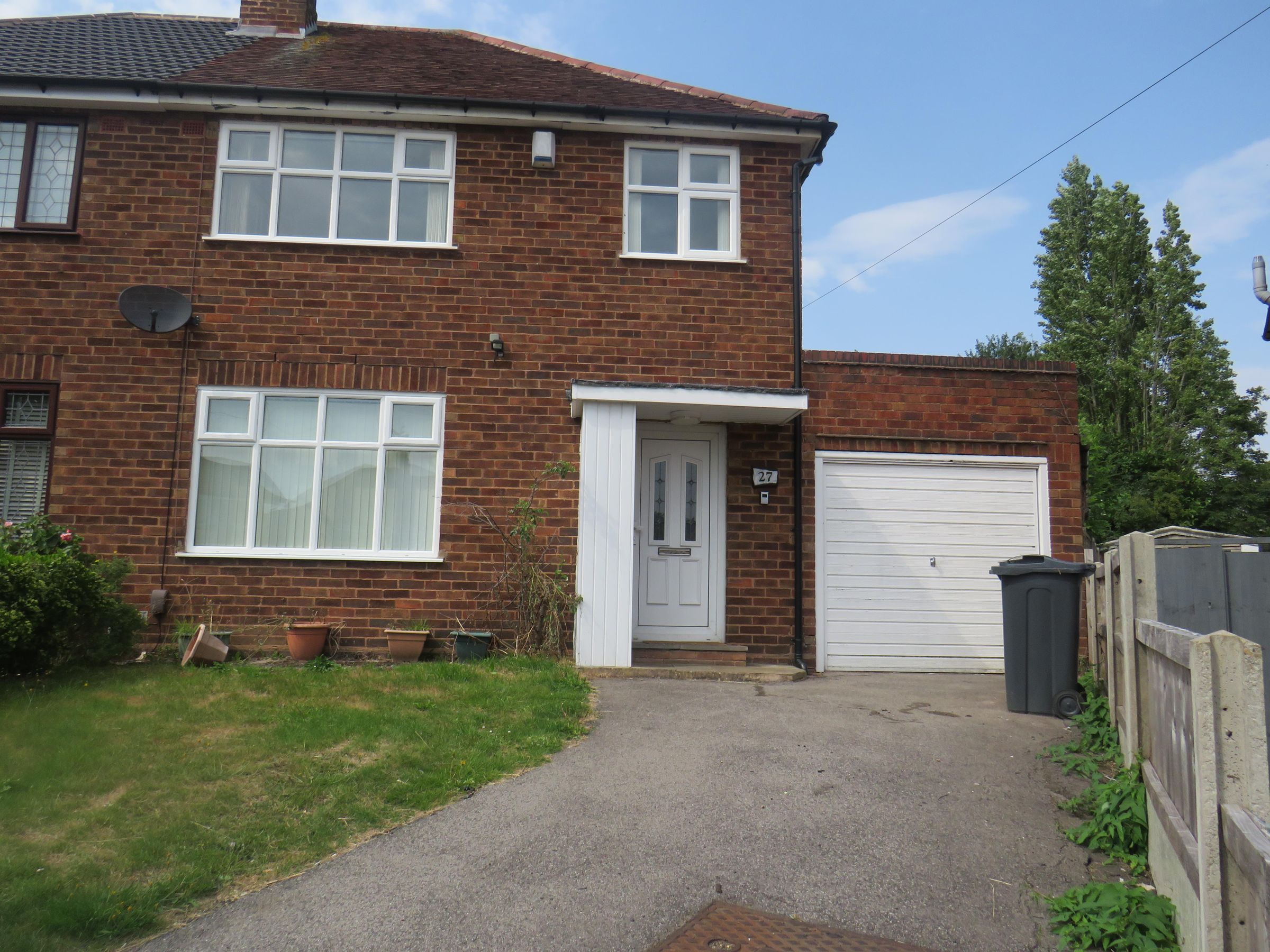 3 bed property to rent in Newborough Grove, Hall Green, Birmingham B28 ...