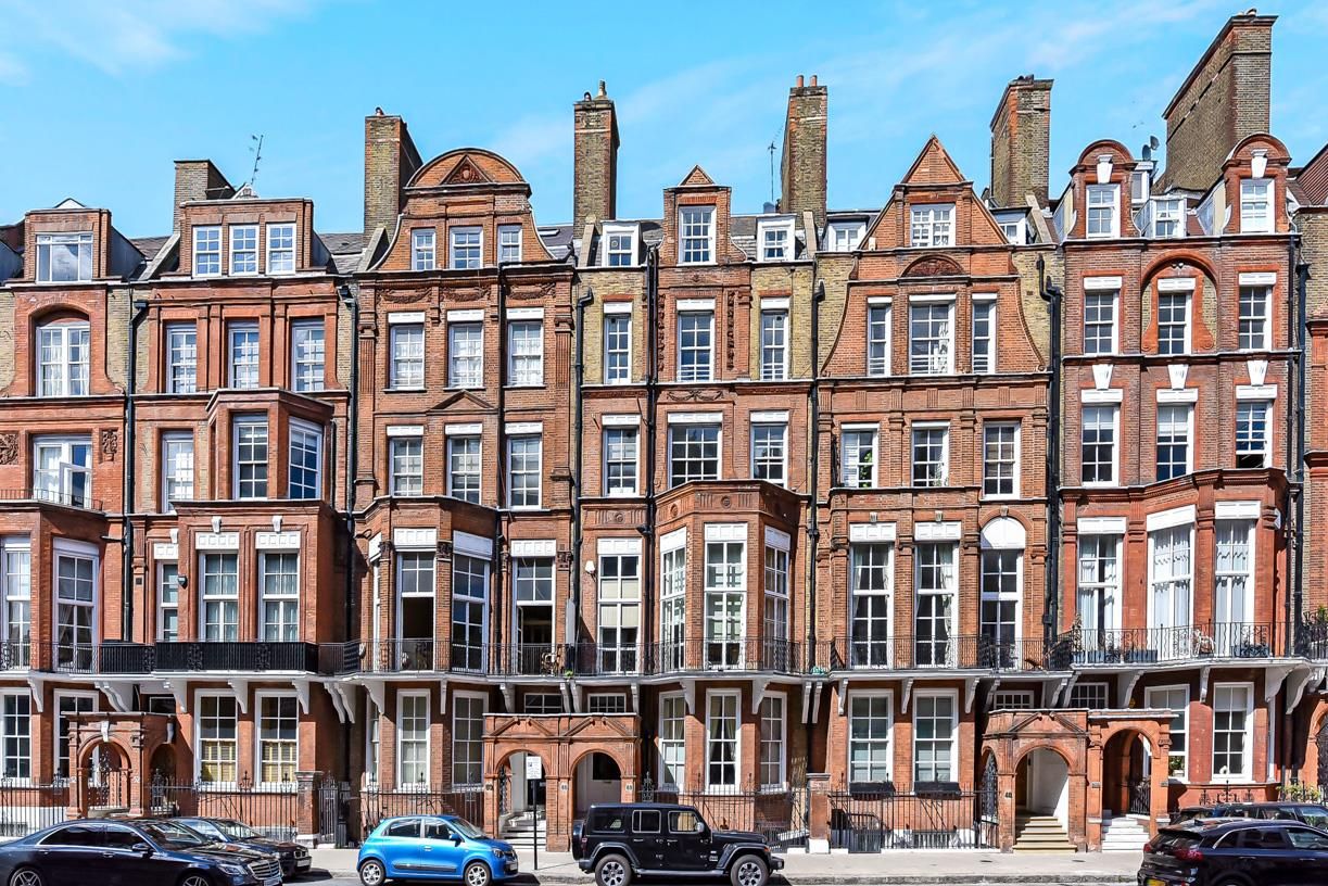 2 bed flat for sale in Pont Street, London SW1X - Zoopla