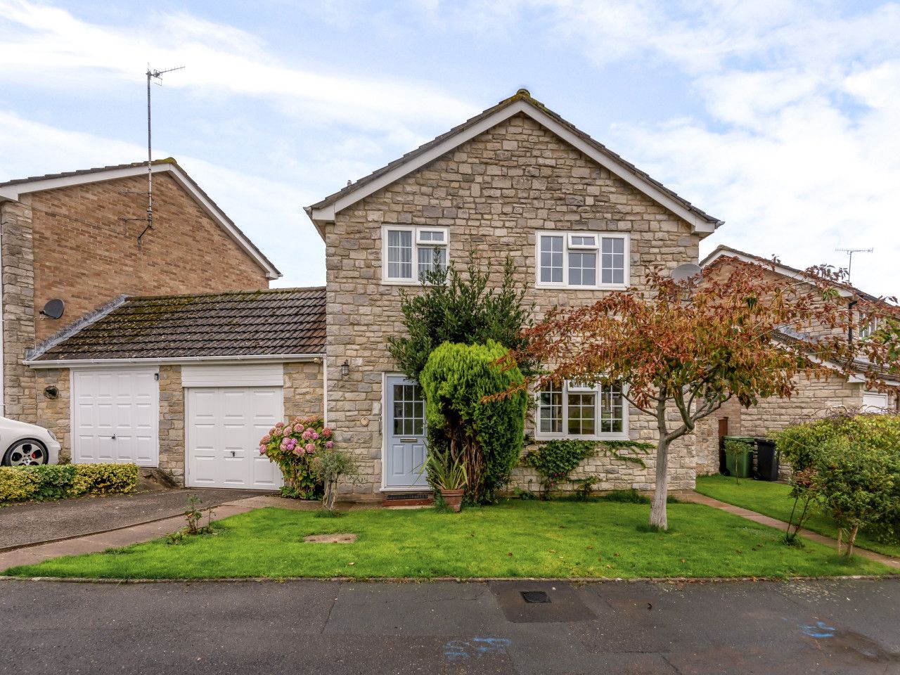 3 Bed Link Detached House For Sale In Wyke Oliver Close Weymouth
