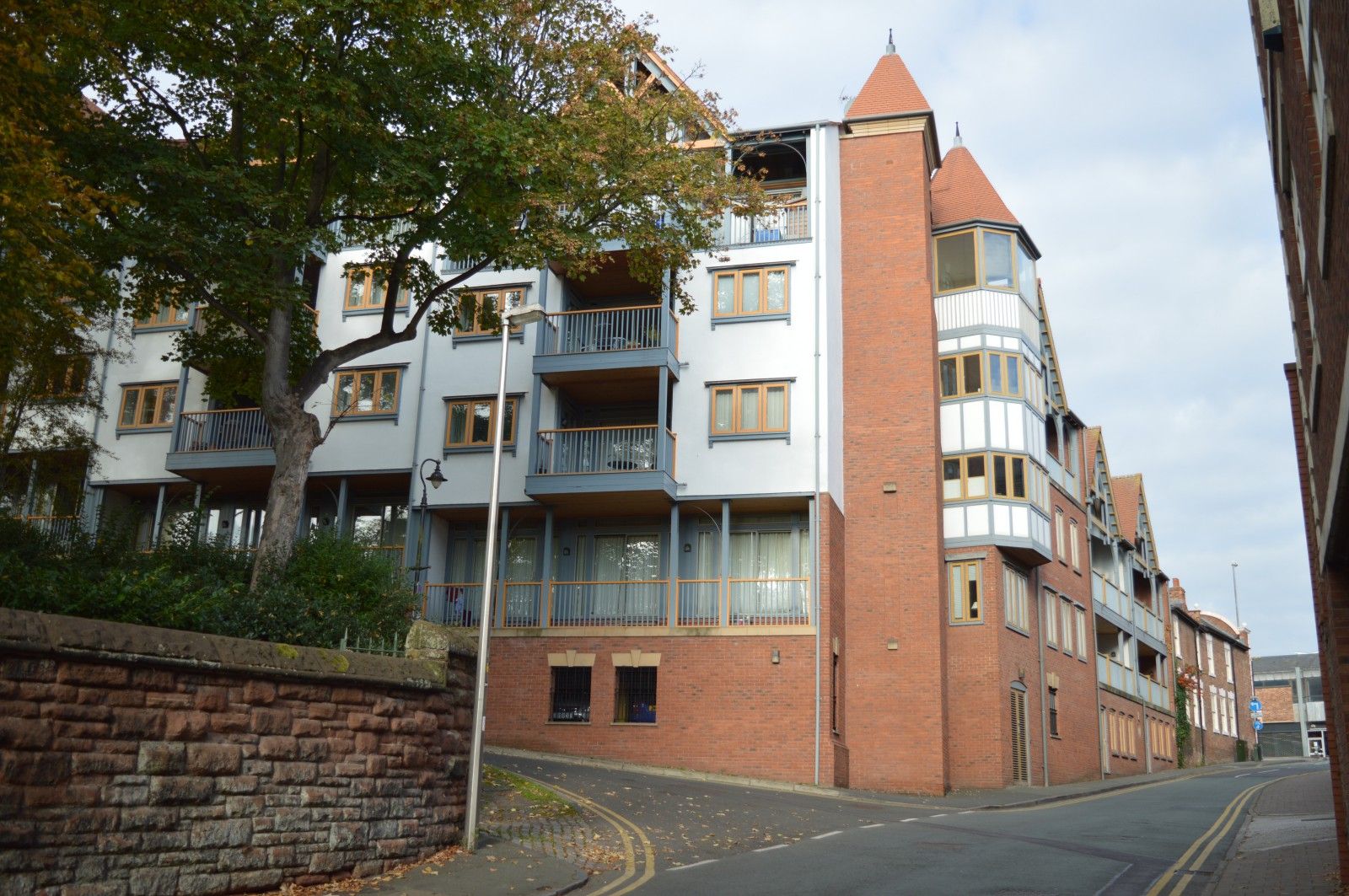 2 bed flat to rent in Foregate Street, Chester CH1 - Zoopla