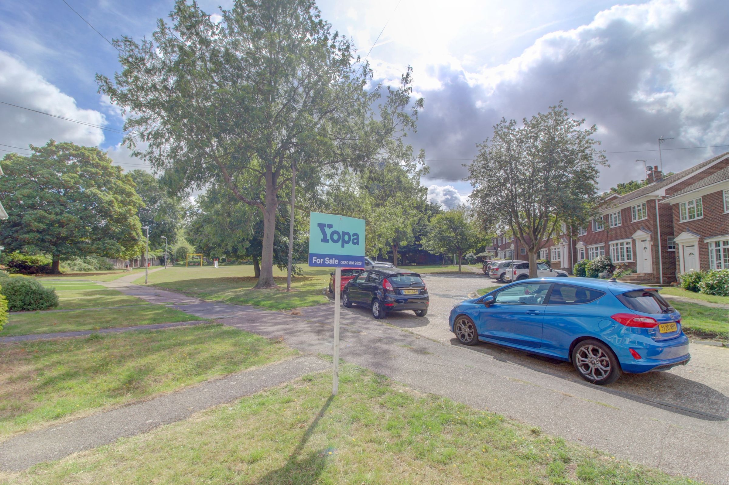 3 bed terraced house for sale in Home Meadows, Billericay CM12 - Zoopla