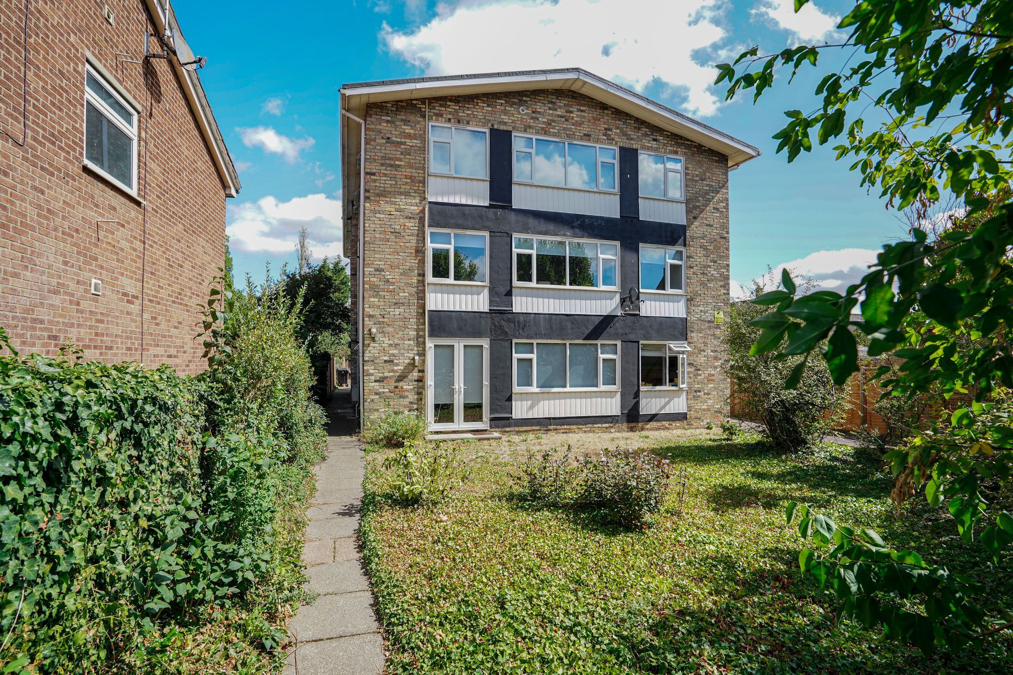 2 bed flat for sale in Union Lane, Cambridge CB4 - Zoopla
