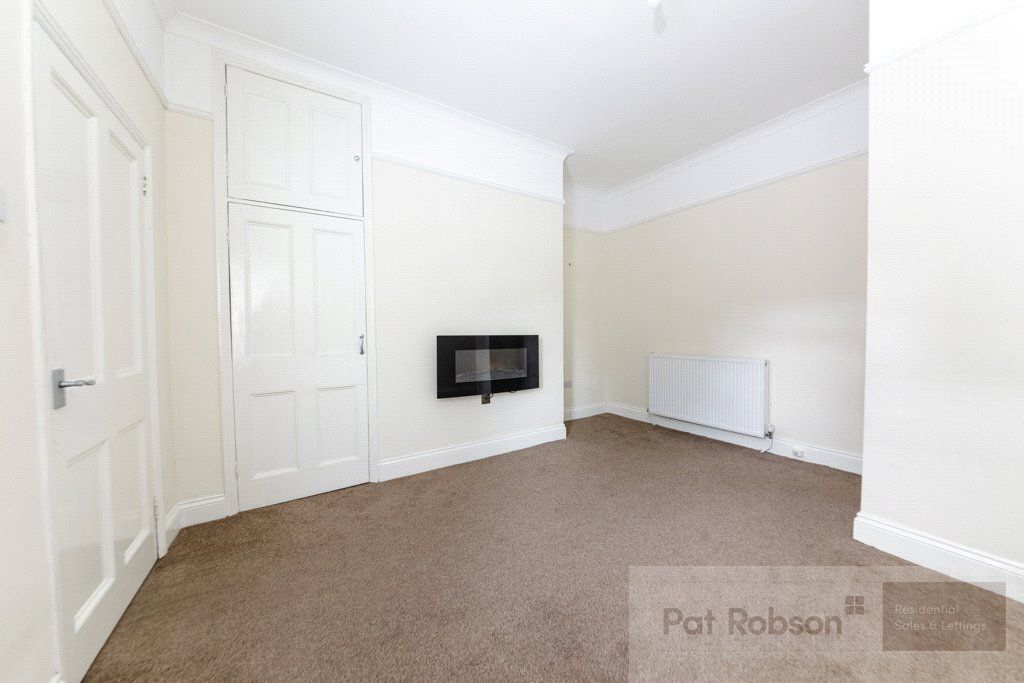 2 bed flat to rent in North Avenue, Gosforth, Newcastle Upon Tyne NE3 ...