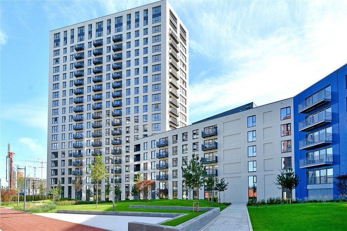 1 bed flat to rent in Botanic Square, London E14 - Zoopla