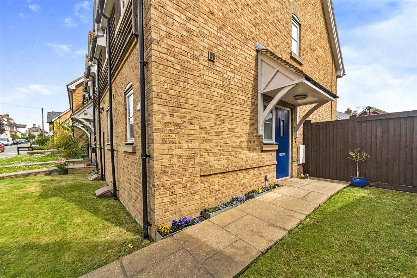 2 bed end terrace house for sale in High Street, Walkern, Stevenage ...