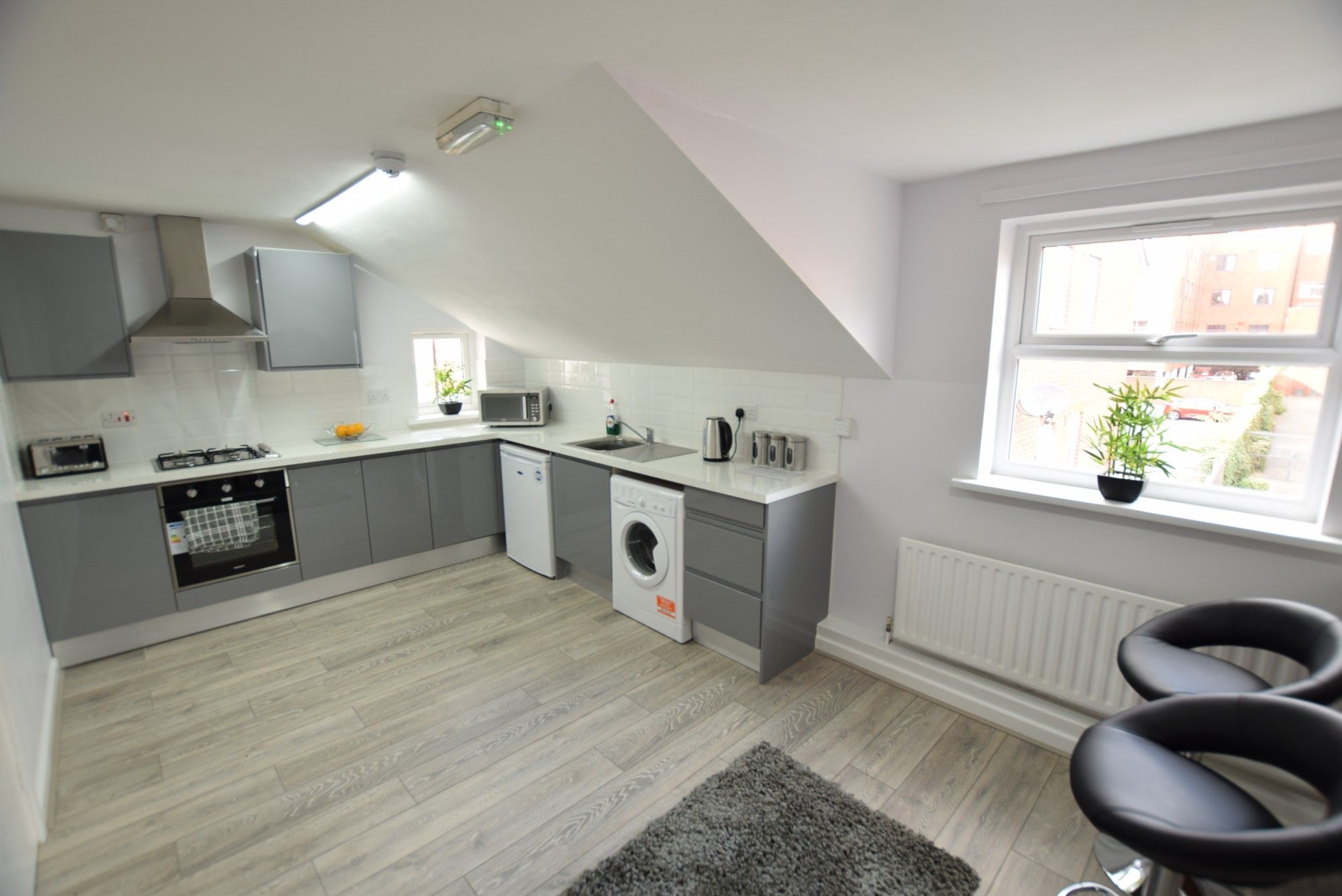 4 bed flat to rent in 109 Gell Street, Sheffield, South Yorkshire S3 ...
